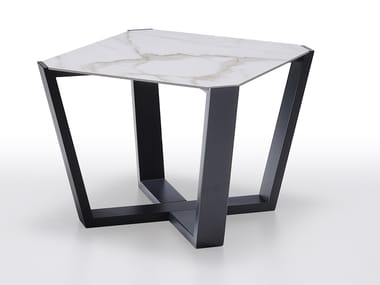 SHAPE | Square coffee table By Natisa