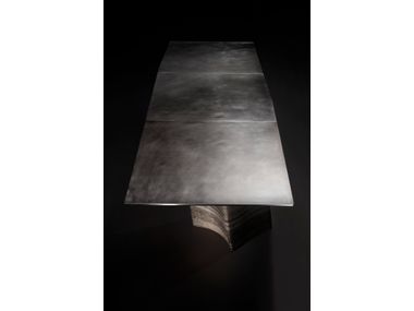 SISMA | Pewter table By Henge design Massimo Castagna