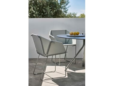 STACK | Round table By GANDIABLASCO design Borja Garcia