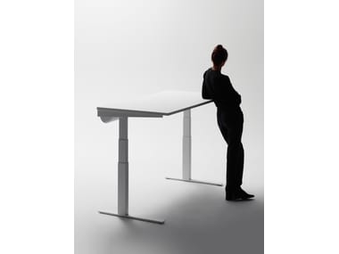 STENO office desk By gumpo