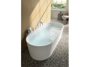 THEA WALL Oval Solid Surface bathtub By Albatros | design Roberto Falletti