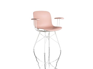 TROY Polycarbonate chair with armrests By Magis | design Marcel Wanders