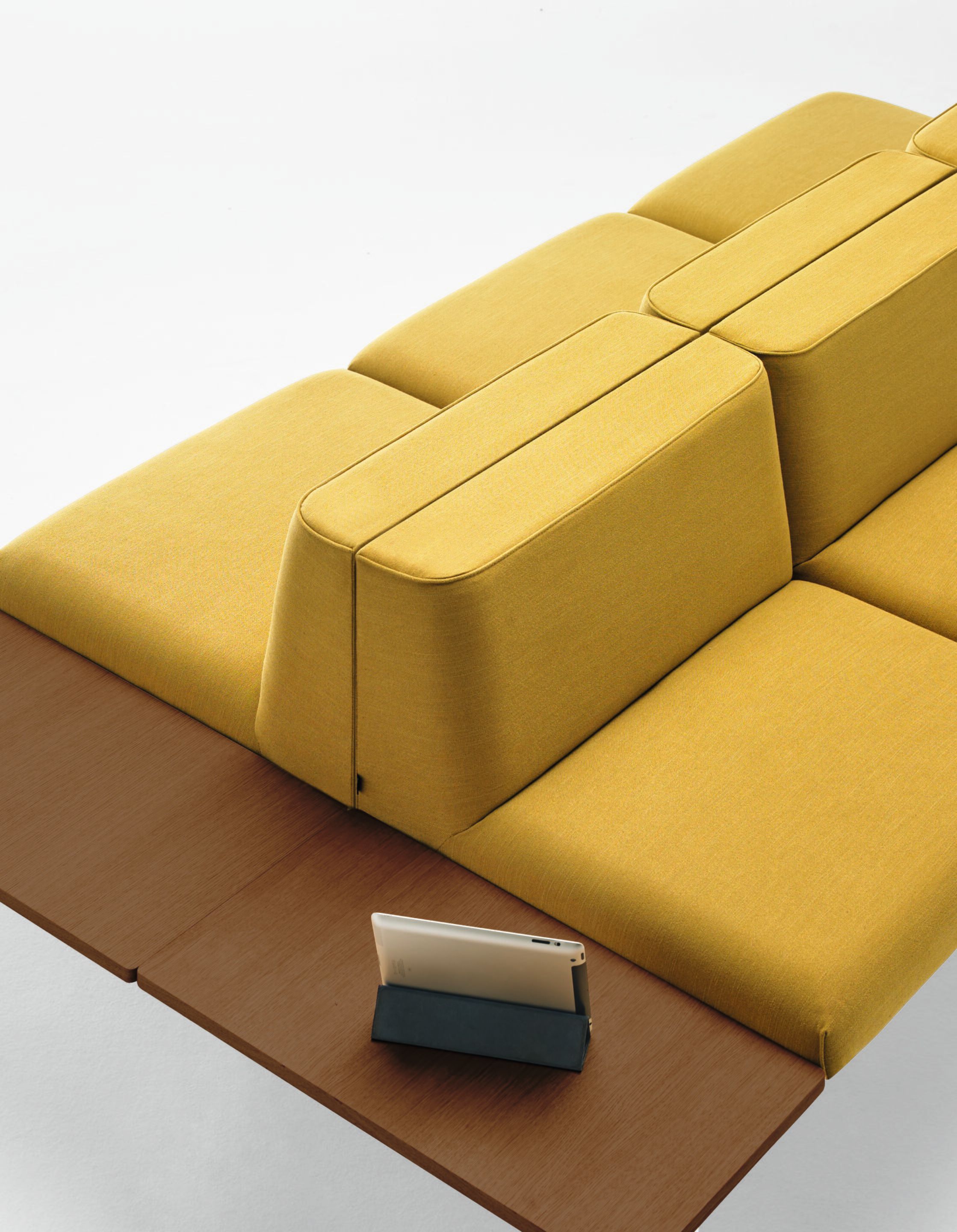 LAPSE Bench seating By INCLASS