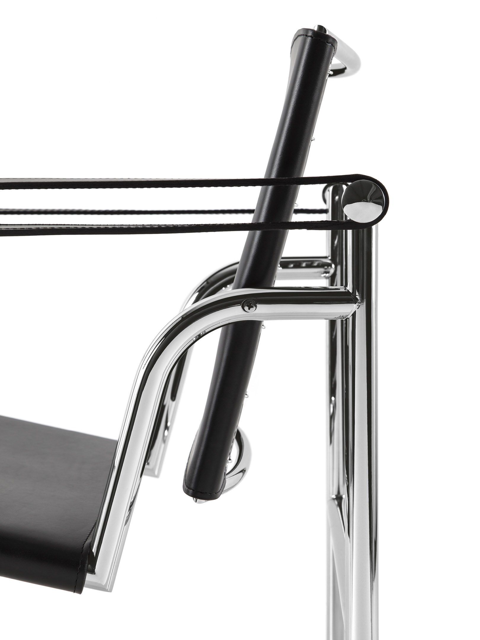 1 FAUTEUIL DOSSIER BASCULANT Easy chair By Cassina | design Le ...