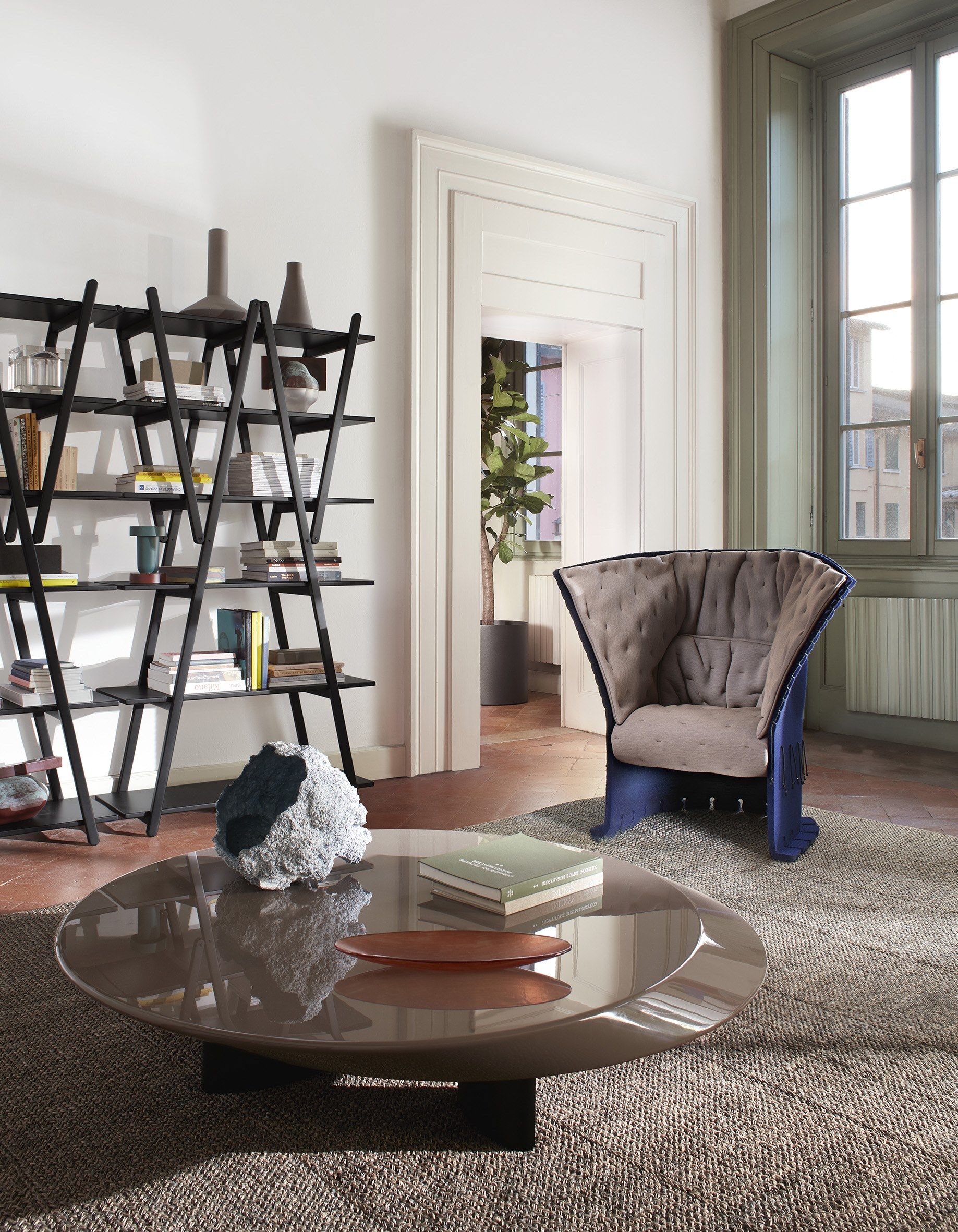 114 NUVOLA ROSSA Bookcase By Cassina | design Vico Magistretti