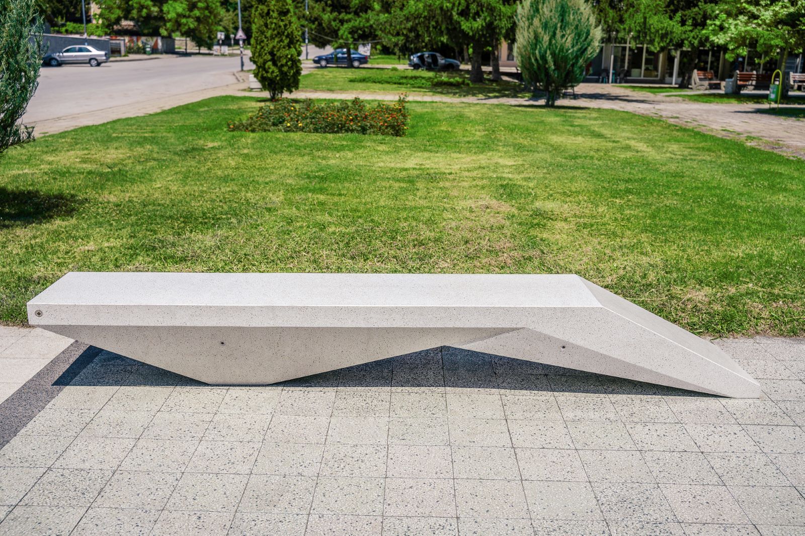 199 | Concrete bench Backless concrete bench By ENCHO ENCHEV - ETE