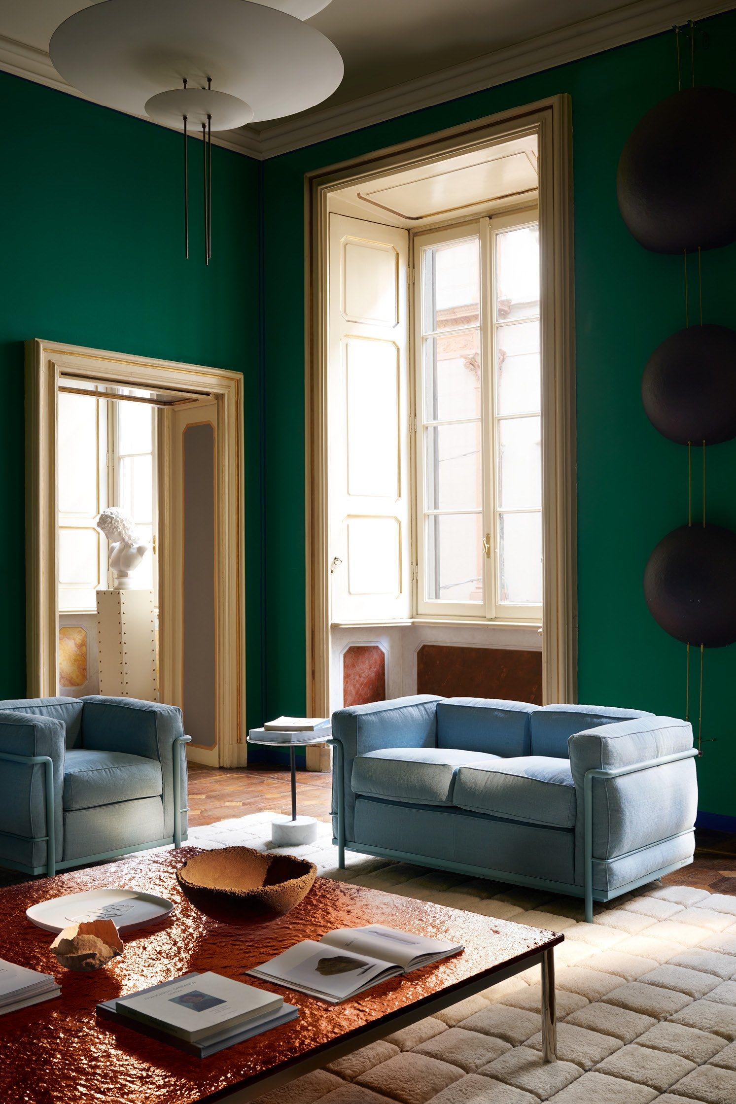 2 FAUTEUIL GRAND CONFORT, PETIT MODÈLE D Armchair By Cassina | design ...