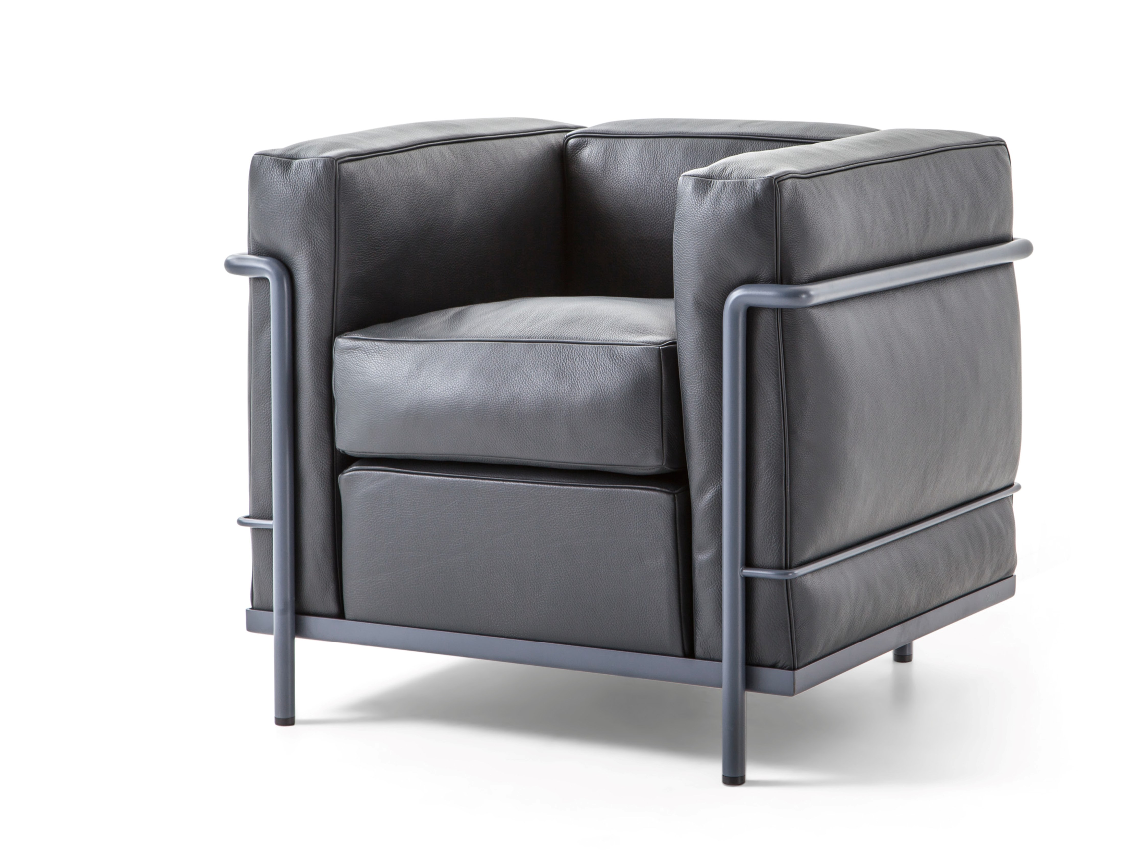 2 FAUTEUIL GRAND CONFORT, PETIT MODÈLE 扶手椅 By Cassina 设计师Charlotte ...