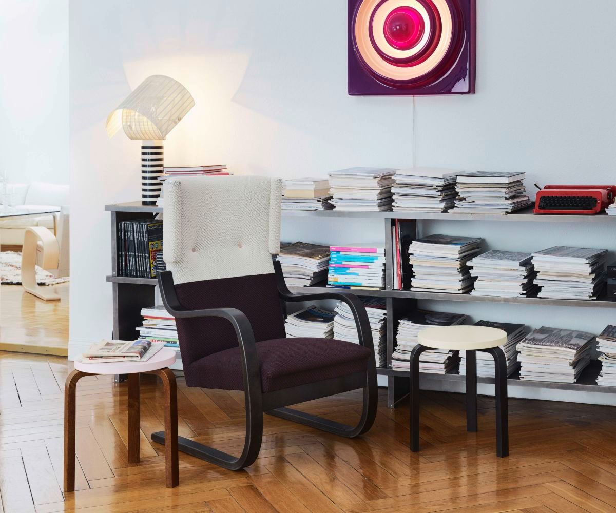 401 | Armchair Cantilever high-back wooden armchair By Artek | design ...