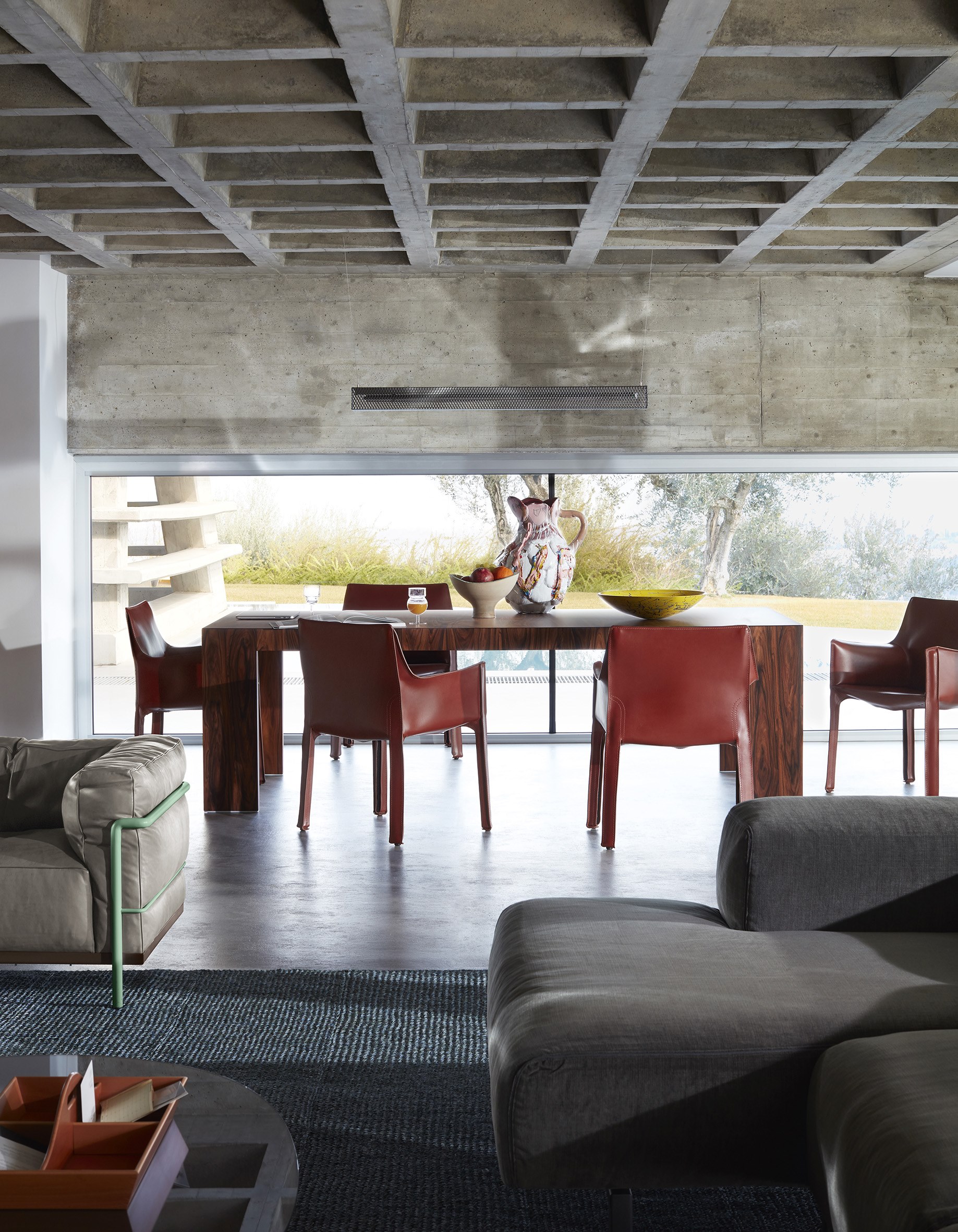 413 CAB easy chair By Cassina design Mario Bellini