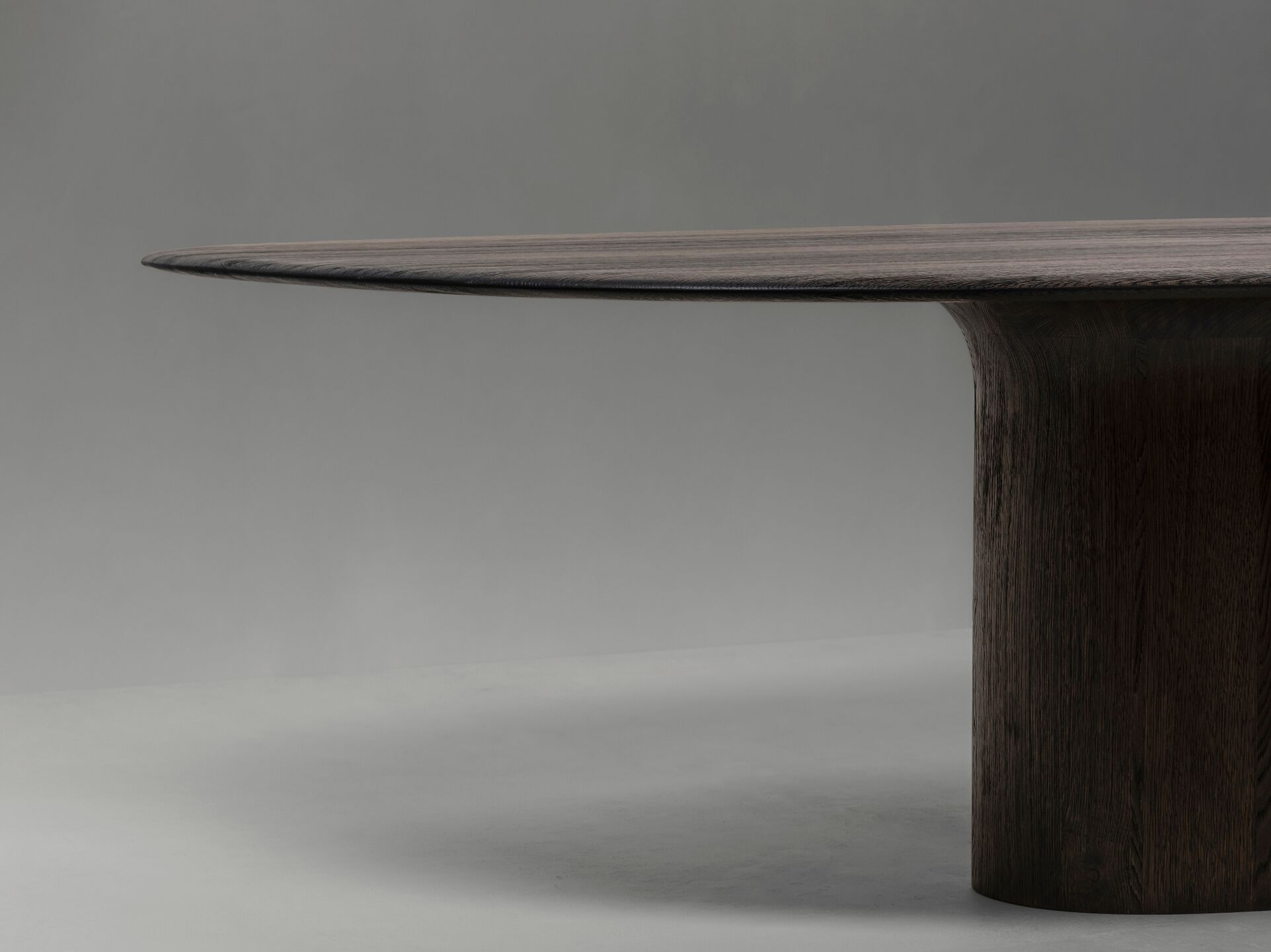 ANVIL Table By Van Rossum
