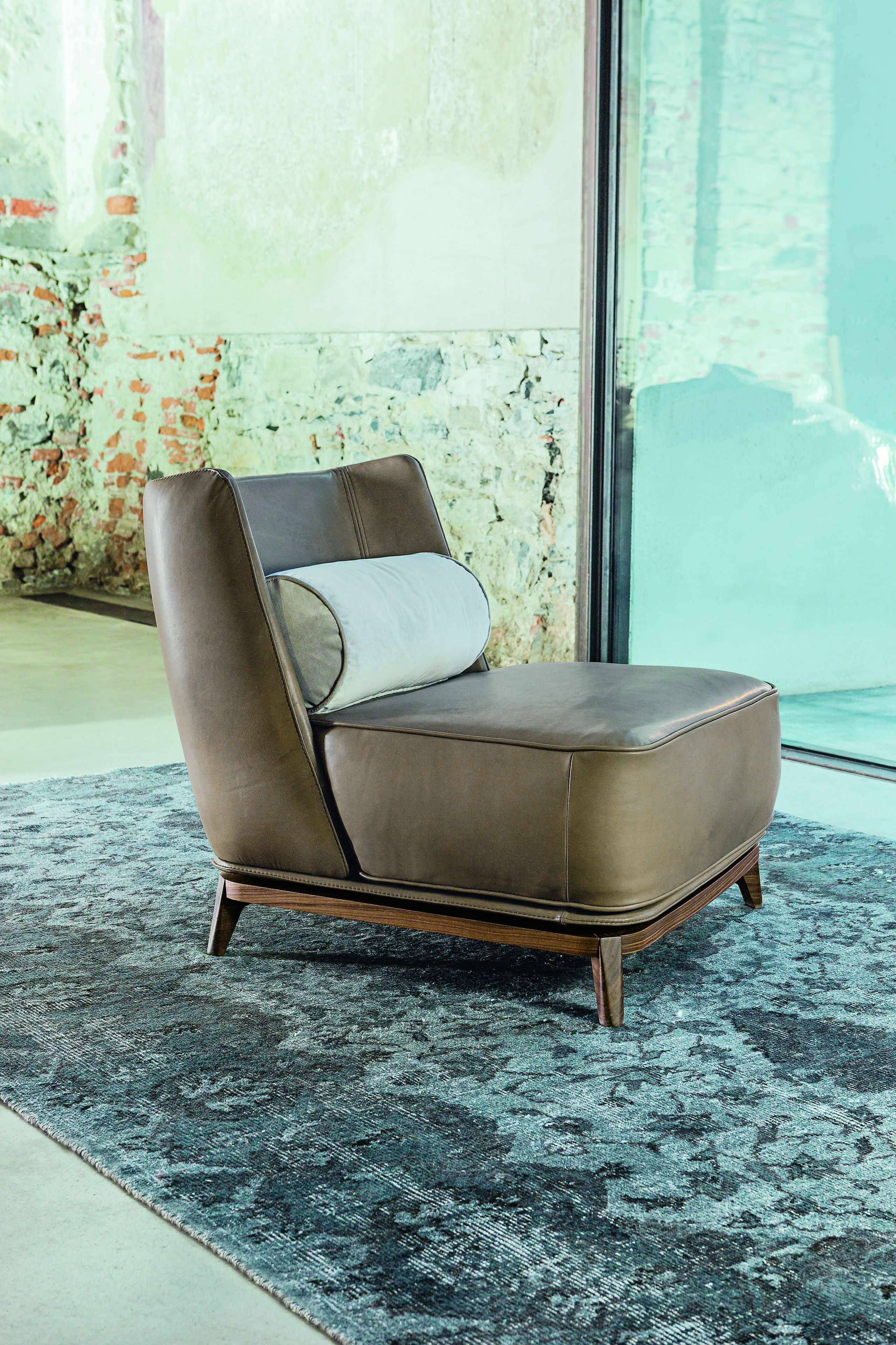 430 OPERA | Armchair Upholstered leather or fabric armchair By Vibieffe ...