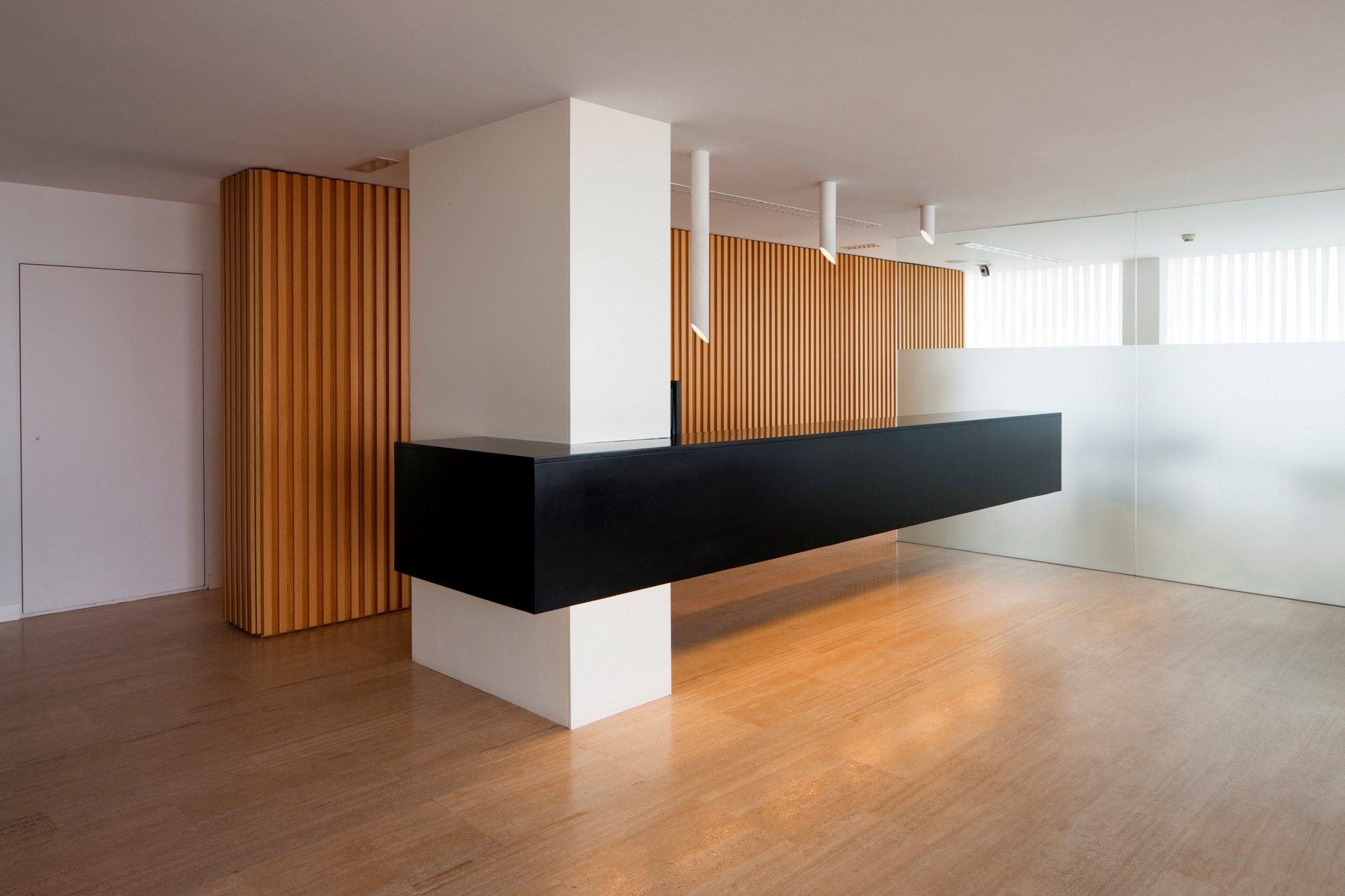 45° Ceiling lamp By Vibia