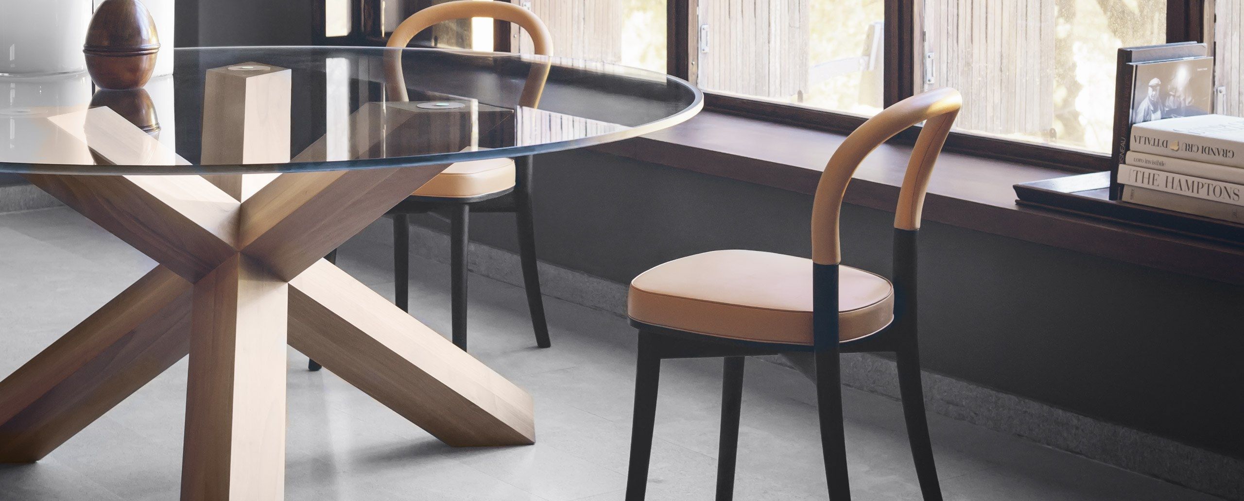 452 LA ROTONDA Table By Cassina | design Mario Bellini