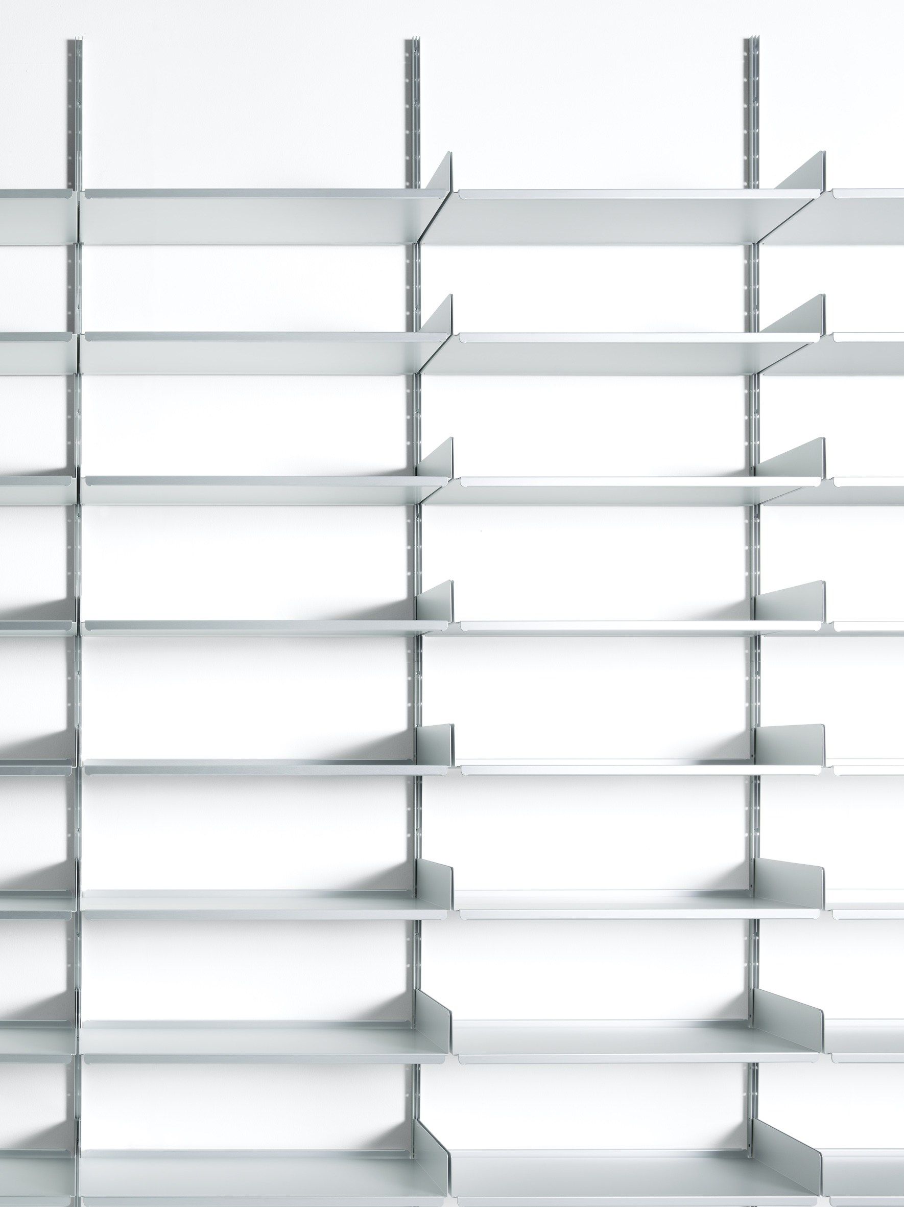 Sectional extruded aluminum bookcase 606 UNIVERSAL SHELVING SYSTEM By ...