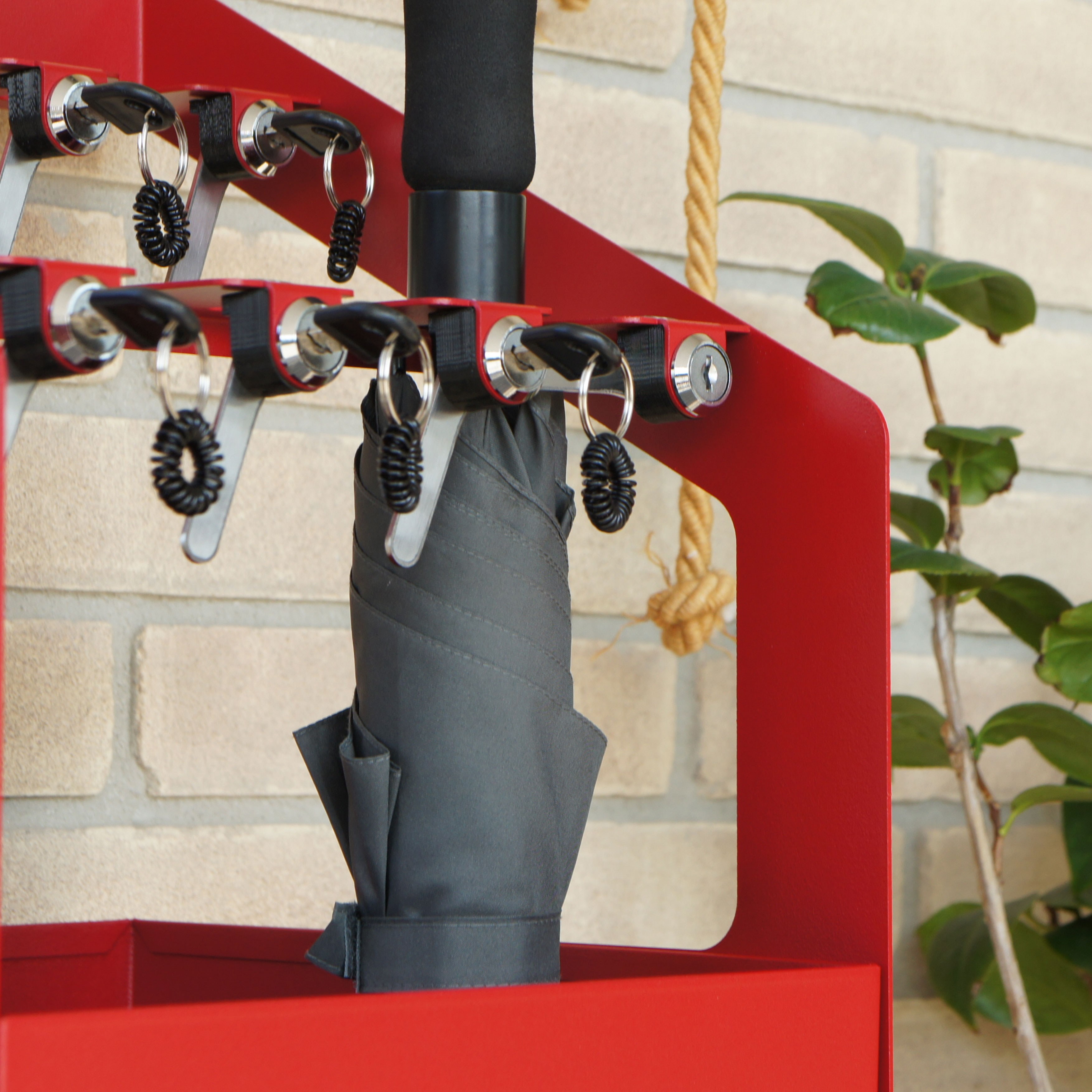 8 places umbrella stand Steel umbrella stand with lock By Riuni