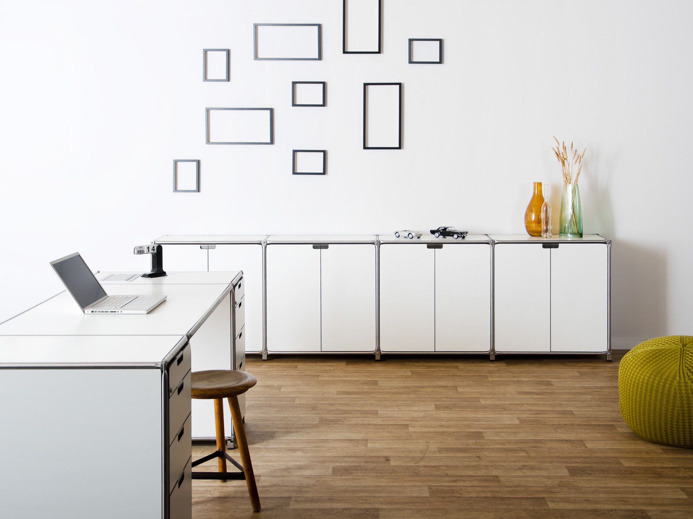 SIDEBOARDS Office storage unit By System 180