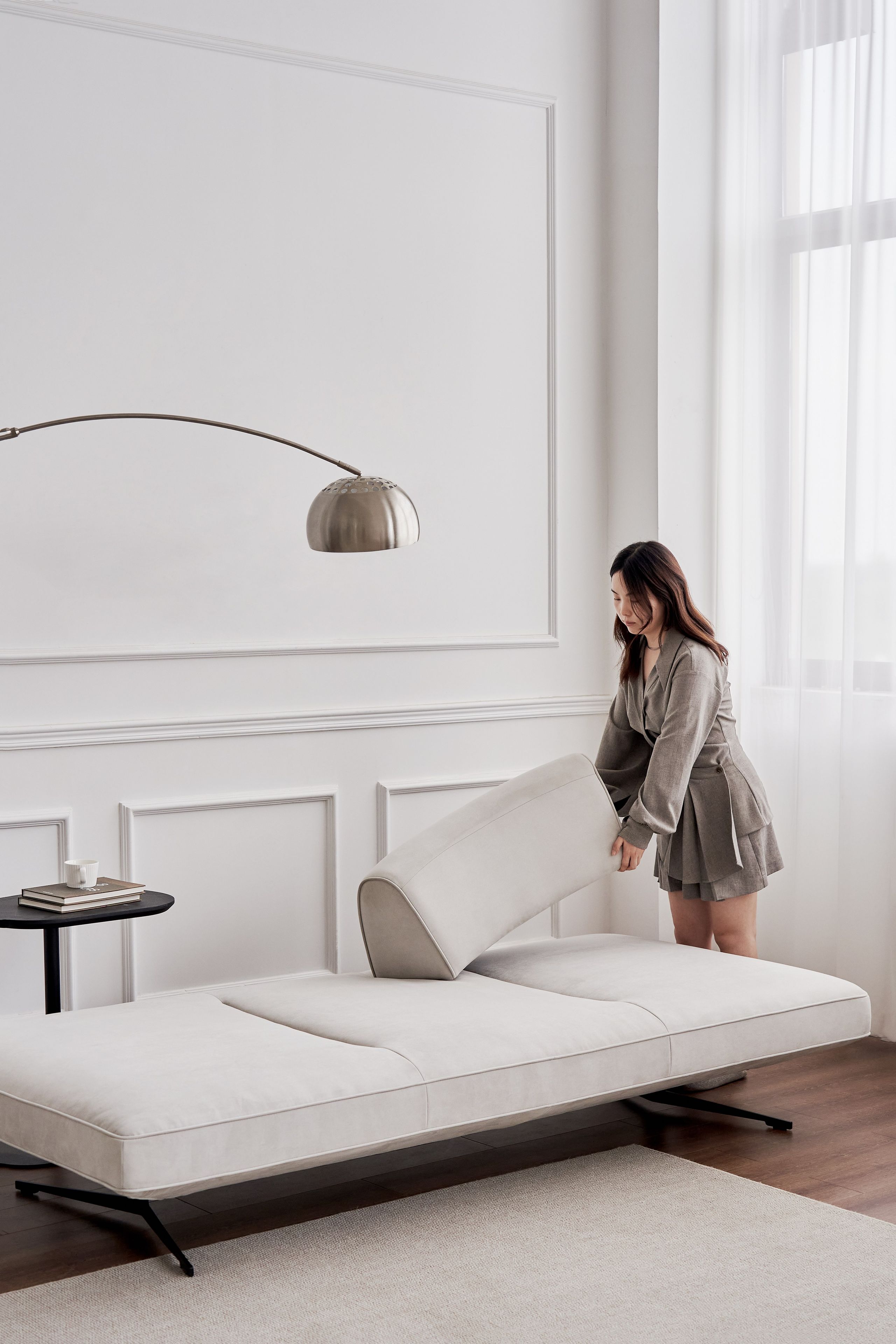 9-LAYER Upholstered fabric day bed By grado design