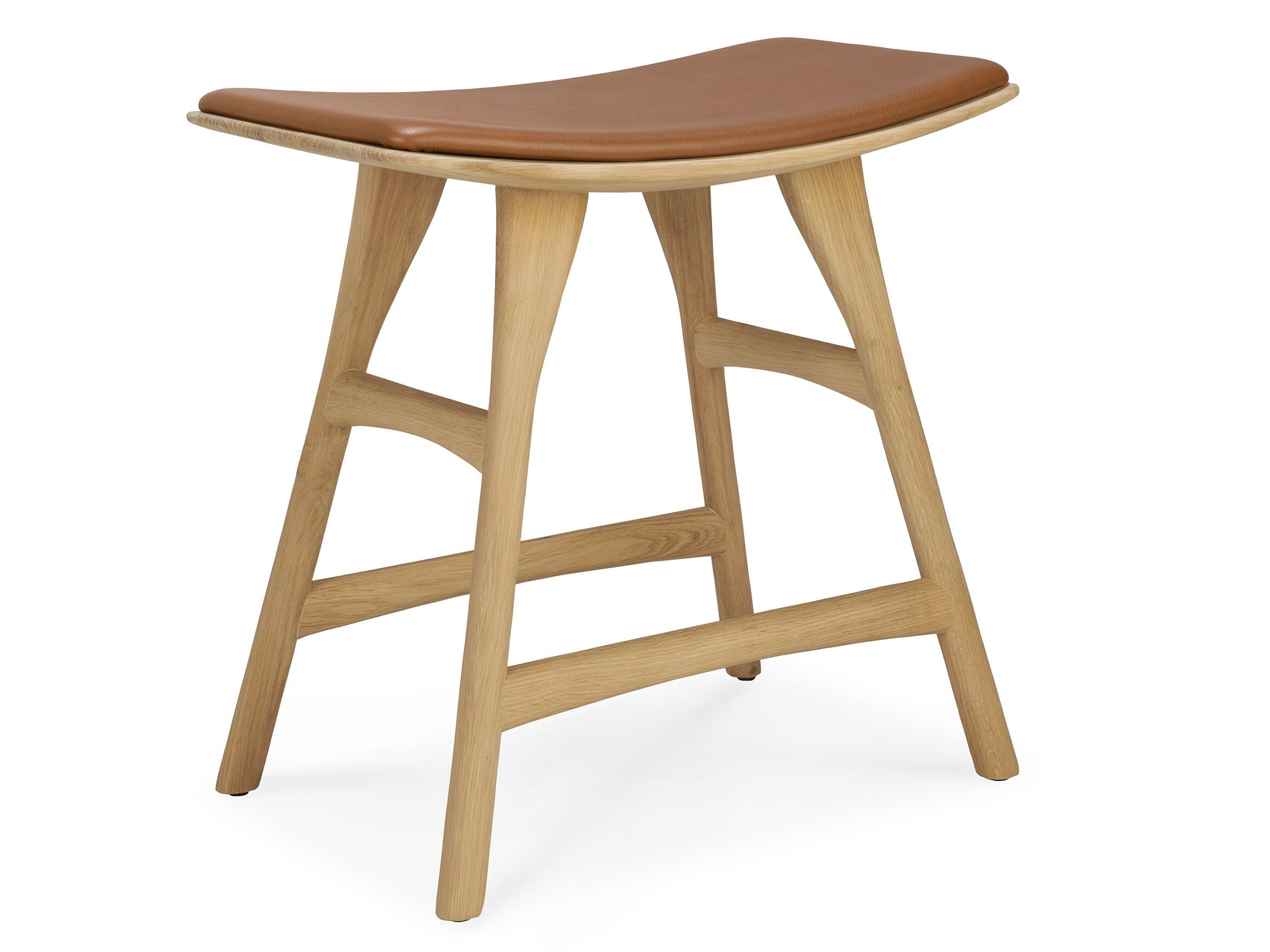 OSSO Oak stool with integrated cushion By Ethnicraft