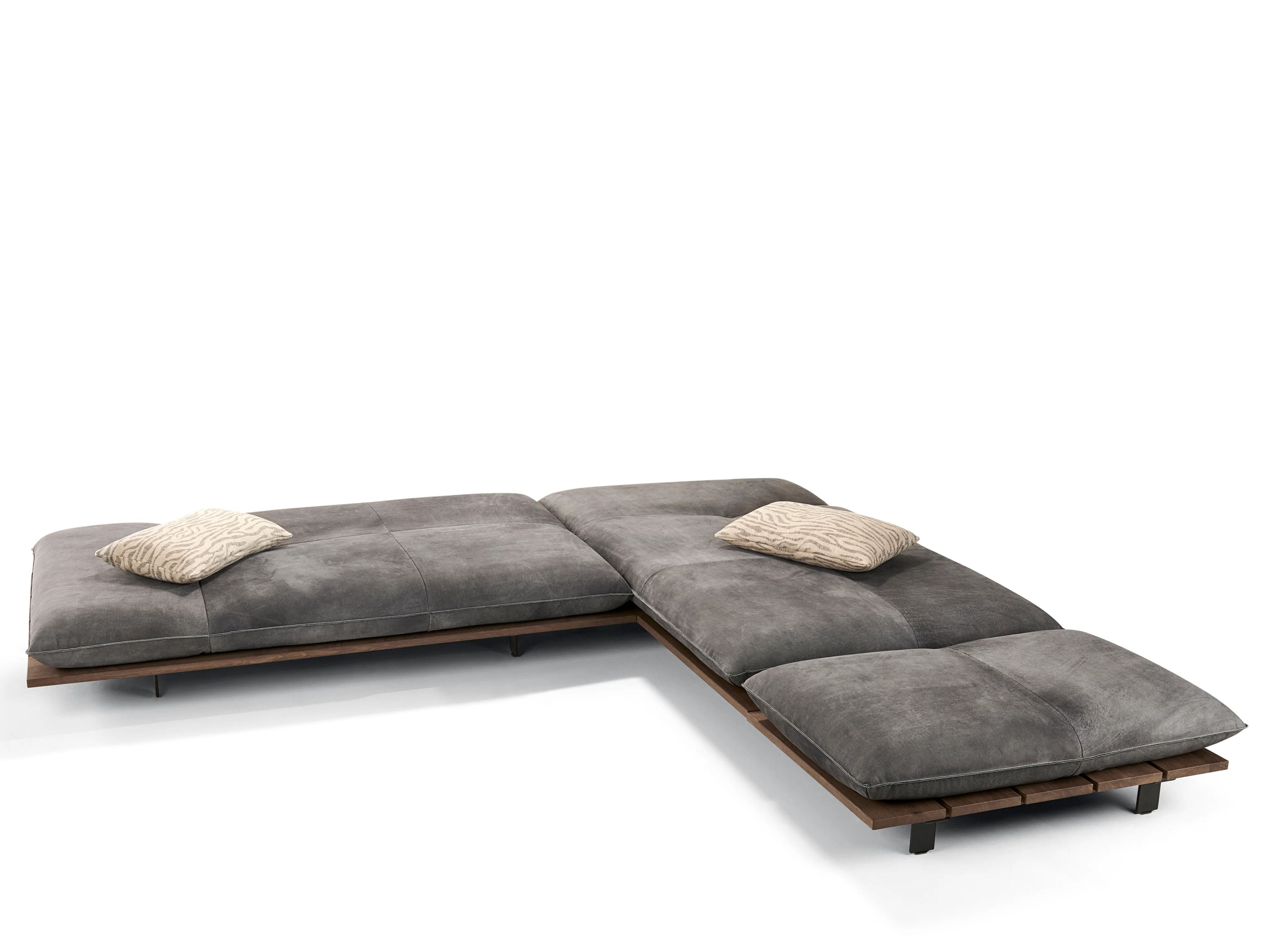 AKITO Sofa By Bullfrog