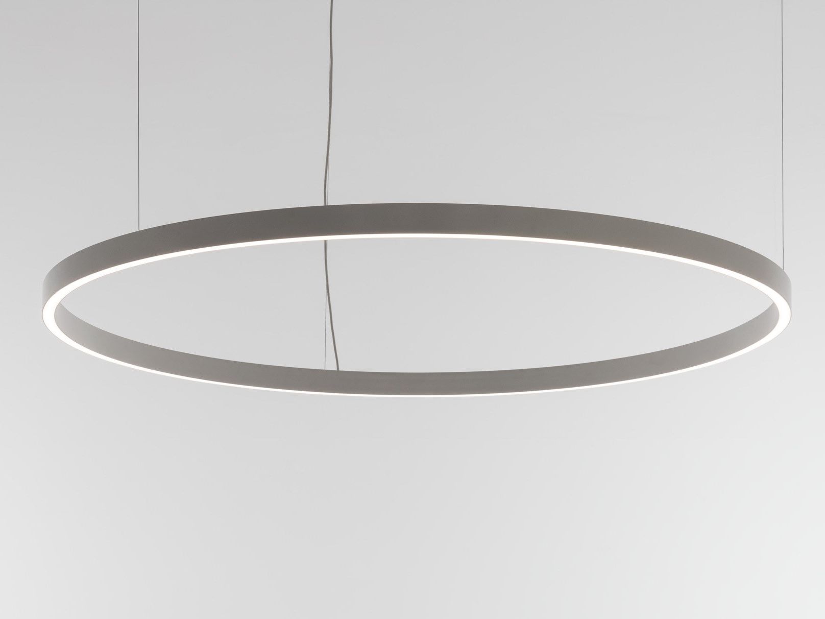 A.24 CIRCULAR STAND-ALONE Pendant lamp By Artemide | design Carlotta de ...