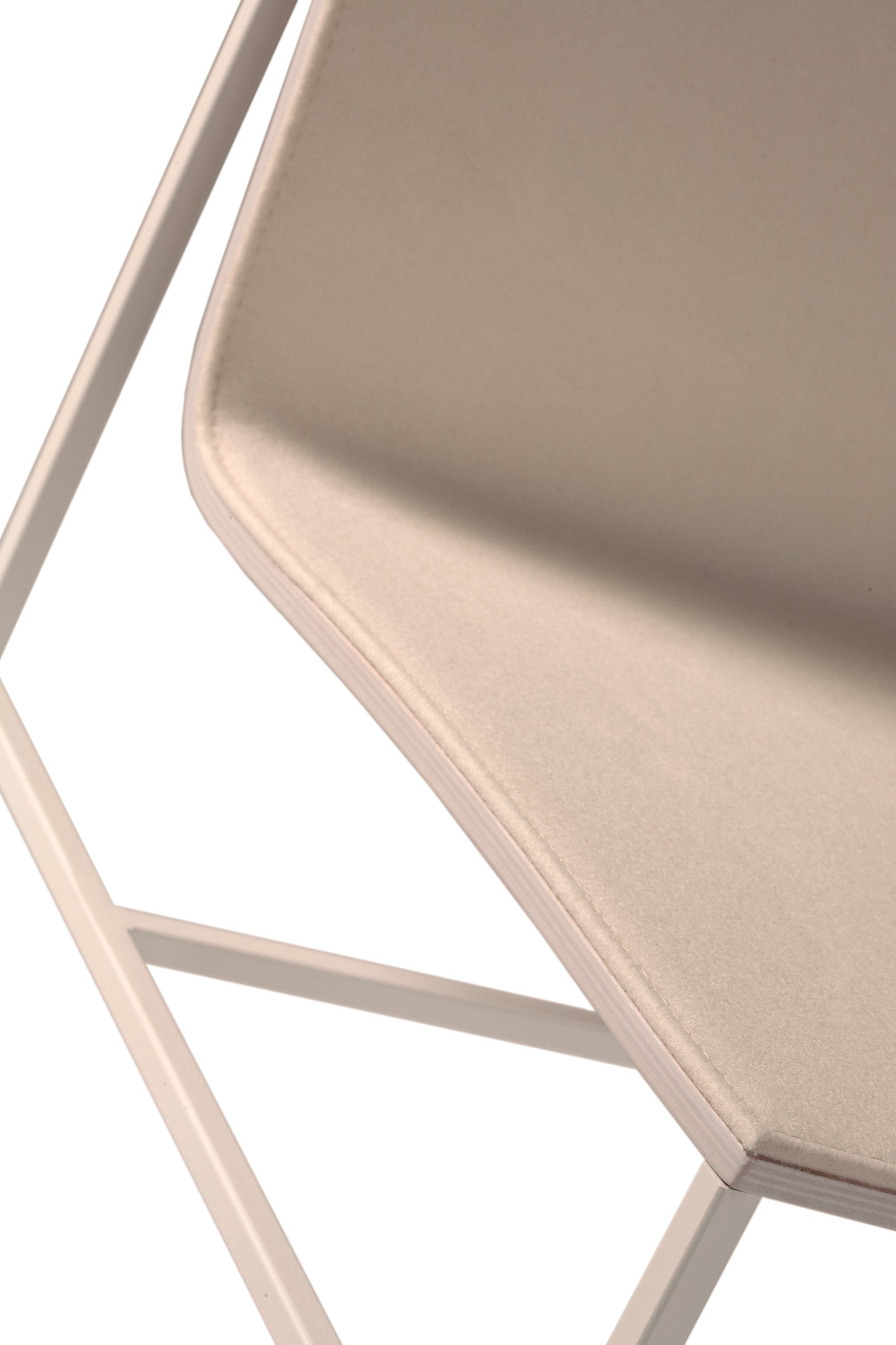 Oak easy chair A-COLLECTION 463R A-Collection Collection By Capdell design Fran Silvestre