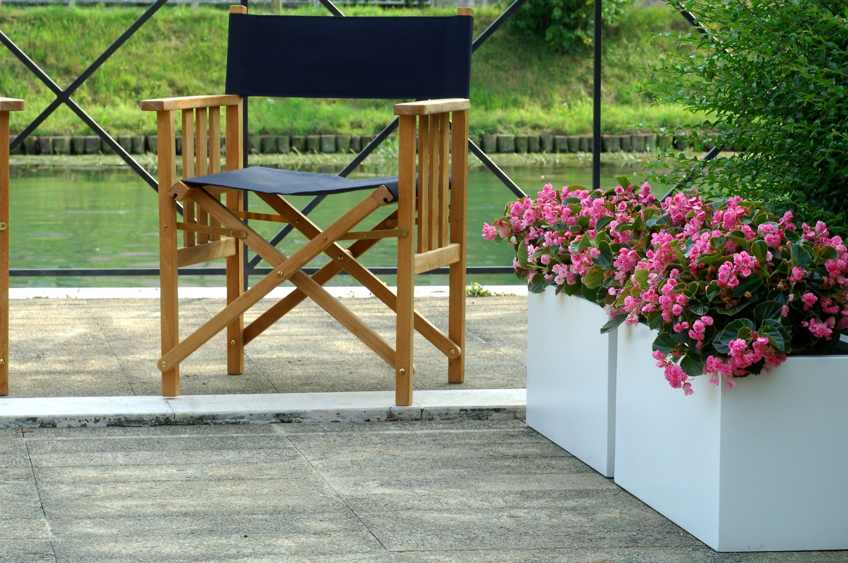 A Modular stainless steel planter By BLOSS