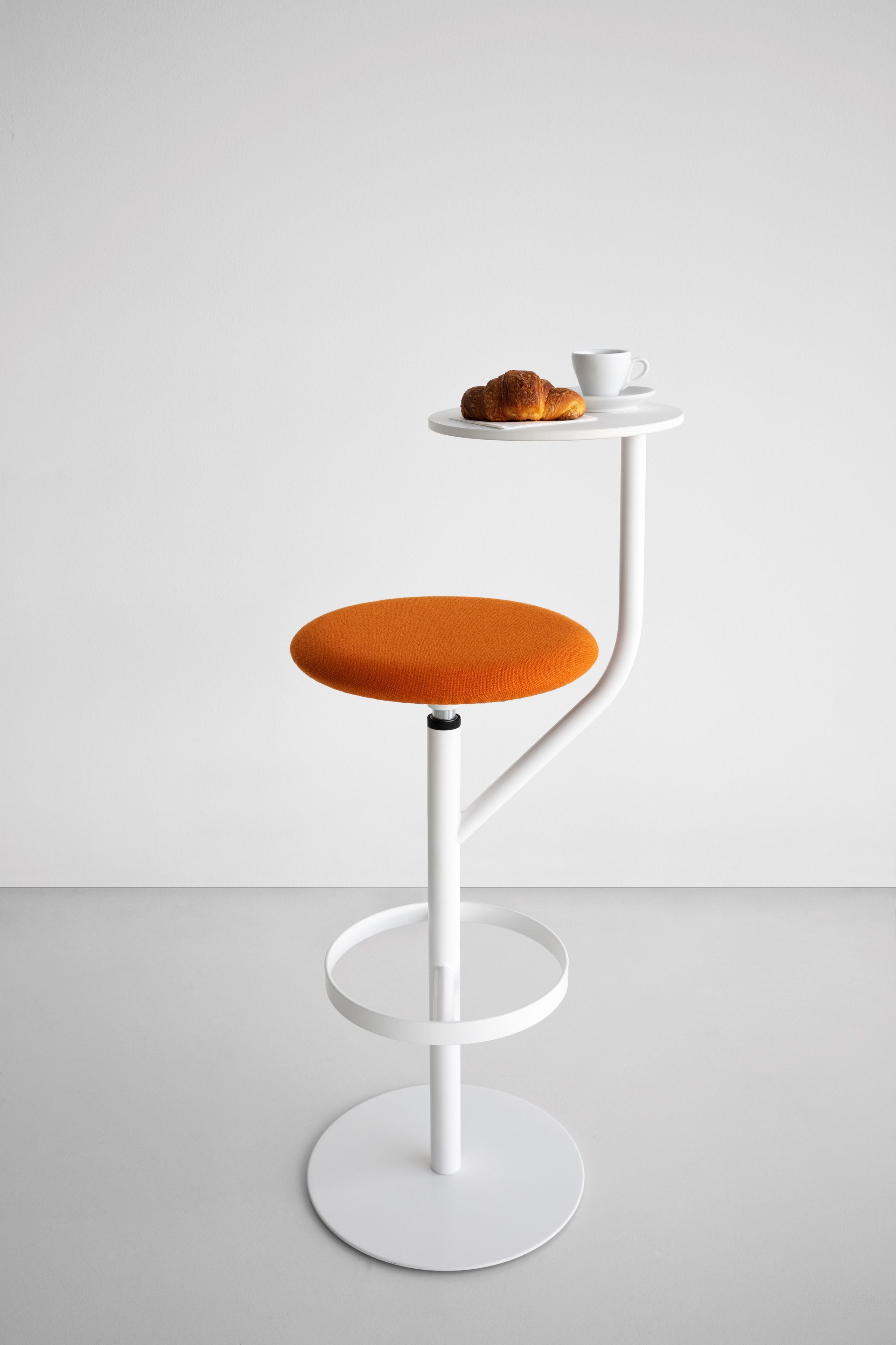 AARON Stool with integrated table By Lapalma | design Pio & Tito Toso