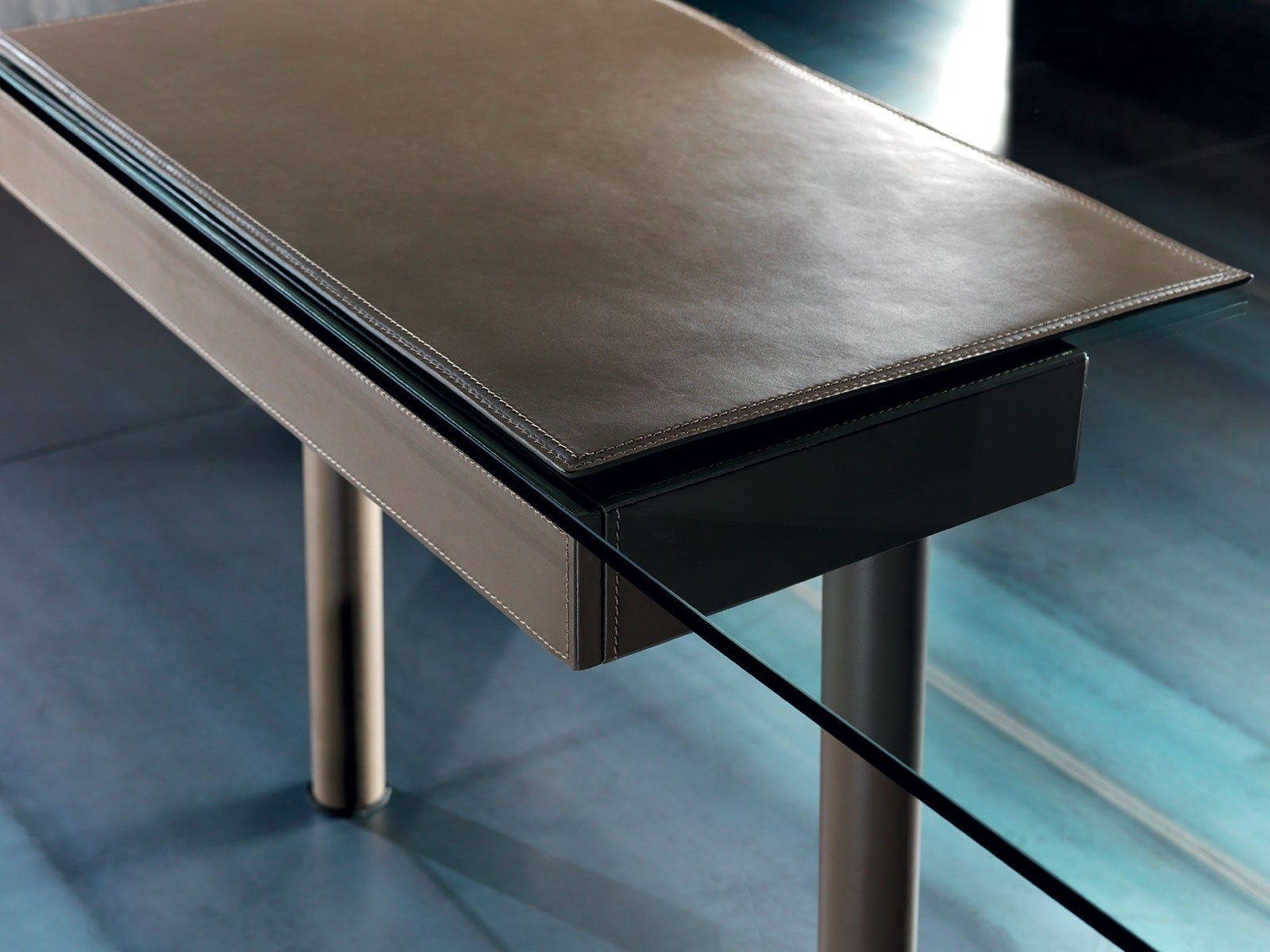 ABA | Executive desk By Italy Dream Design design Andrea Branzi