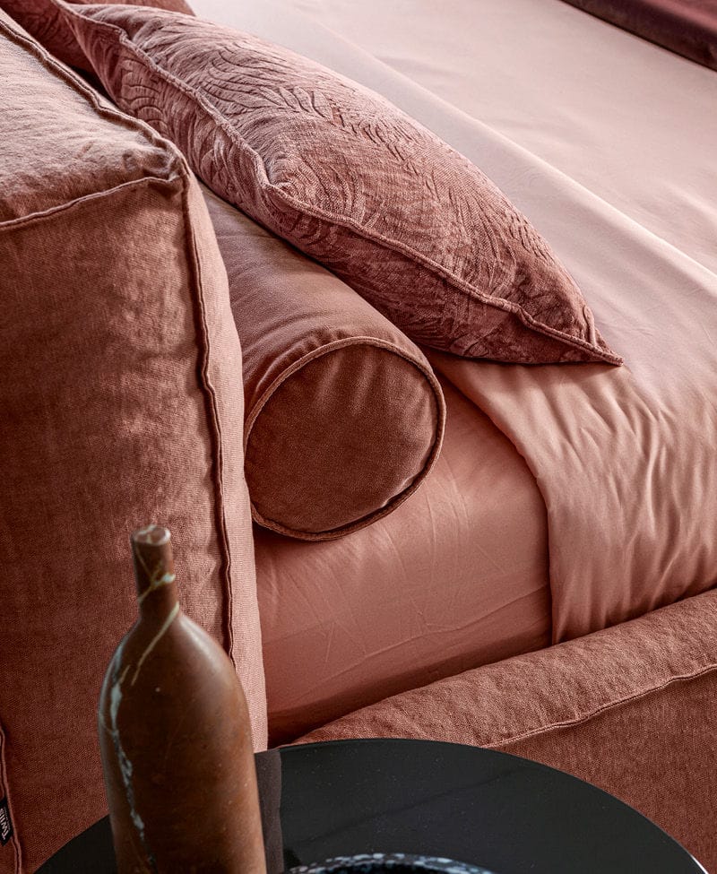 ACADEMY PIUMA Double bed with upholstered headboard By Twils