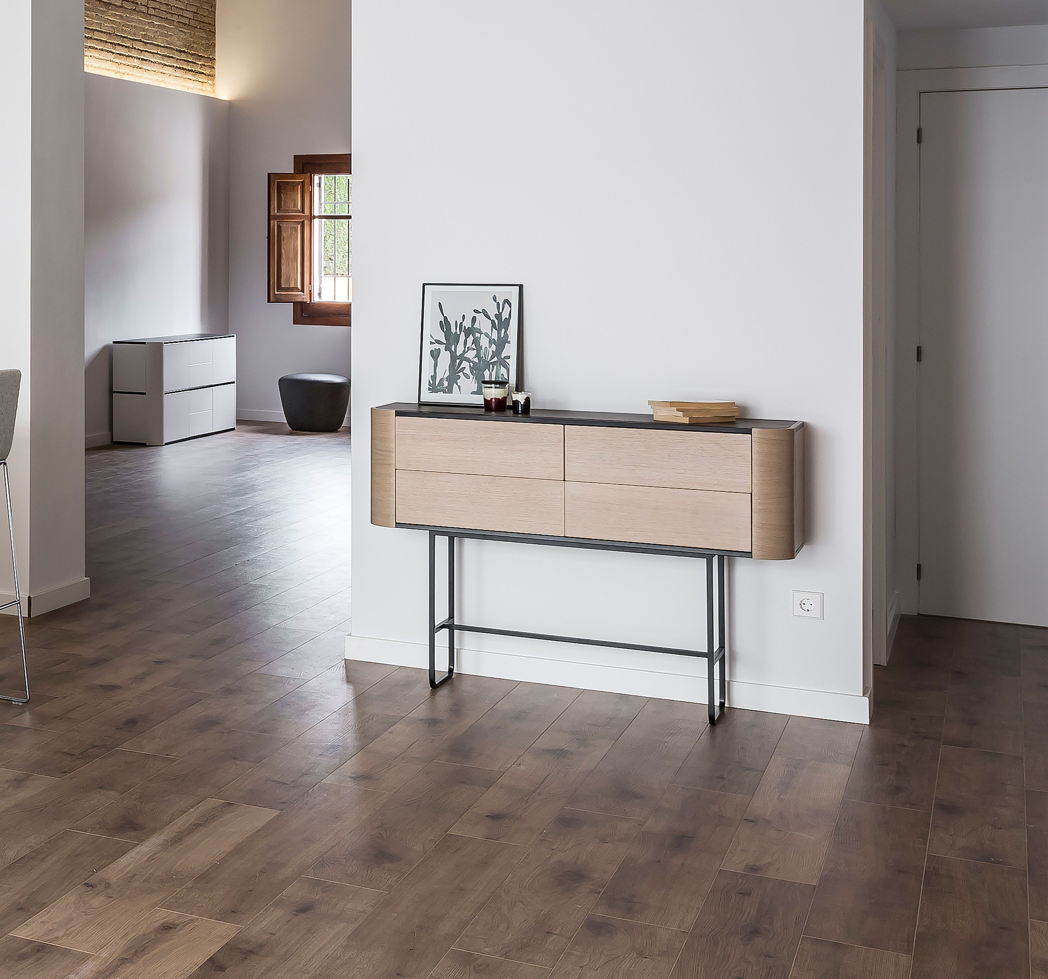 ADARA | Console table By Momocca