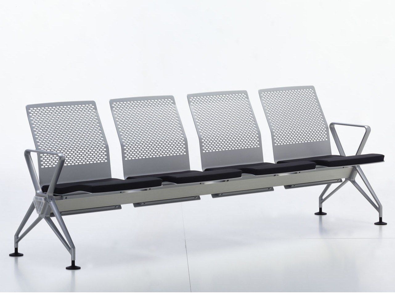 AIRLINE | Steel beam seating By Vitra design Norman Foster