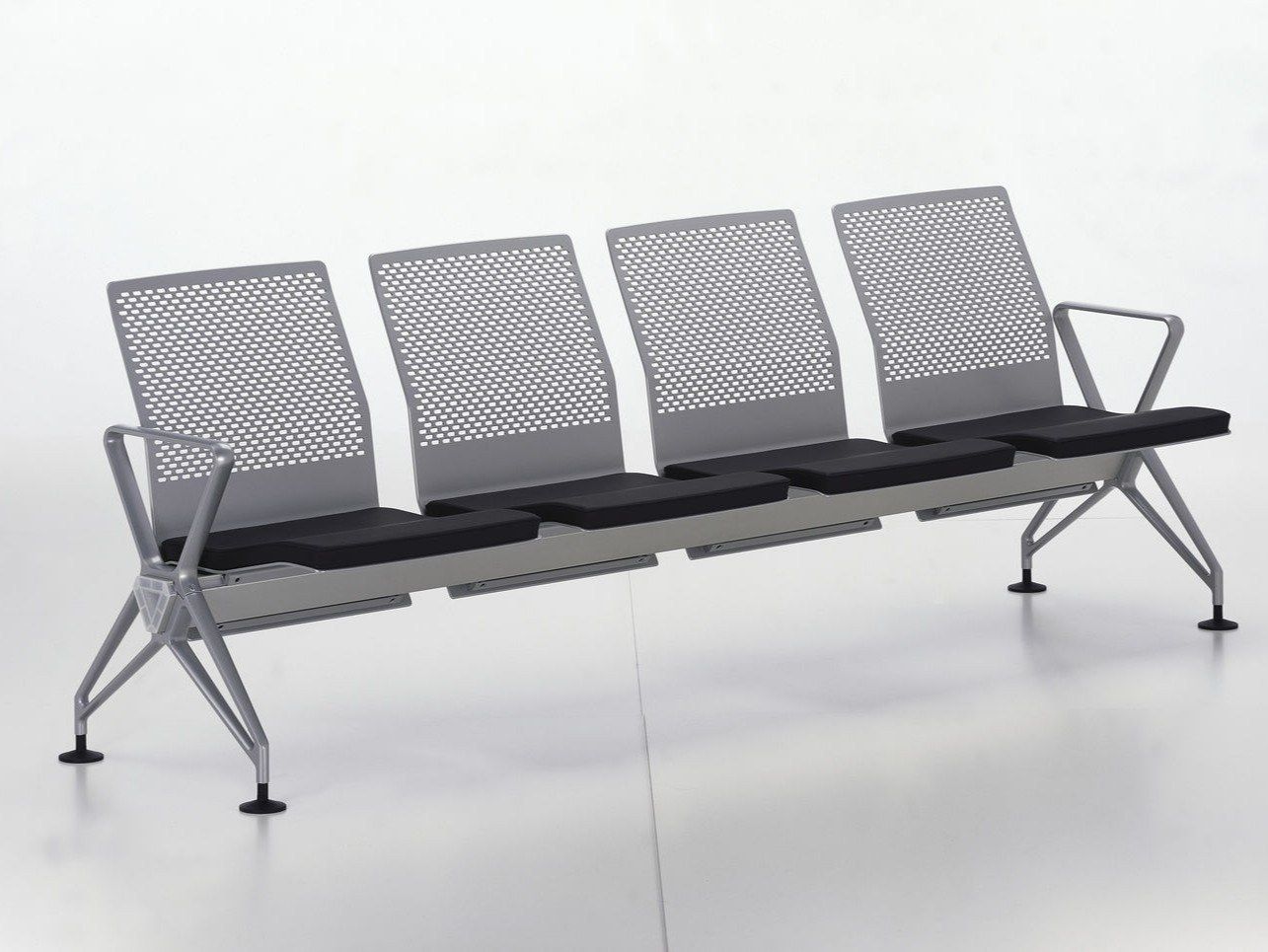 AIRLINE | Steel beam seating By Vitra design Norman Foster