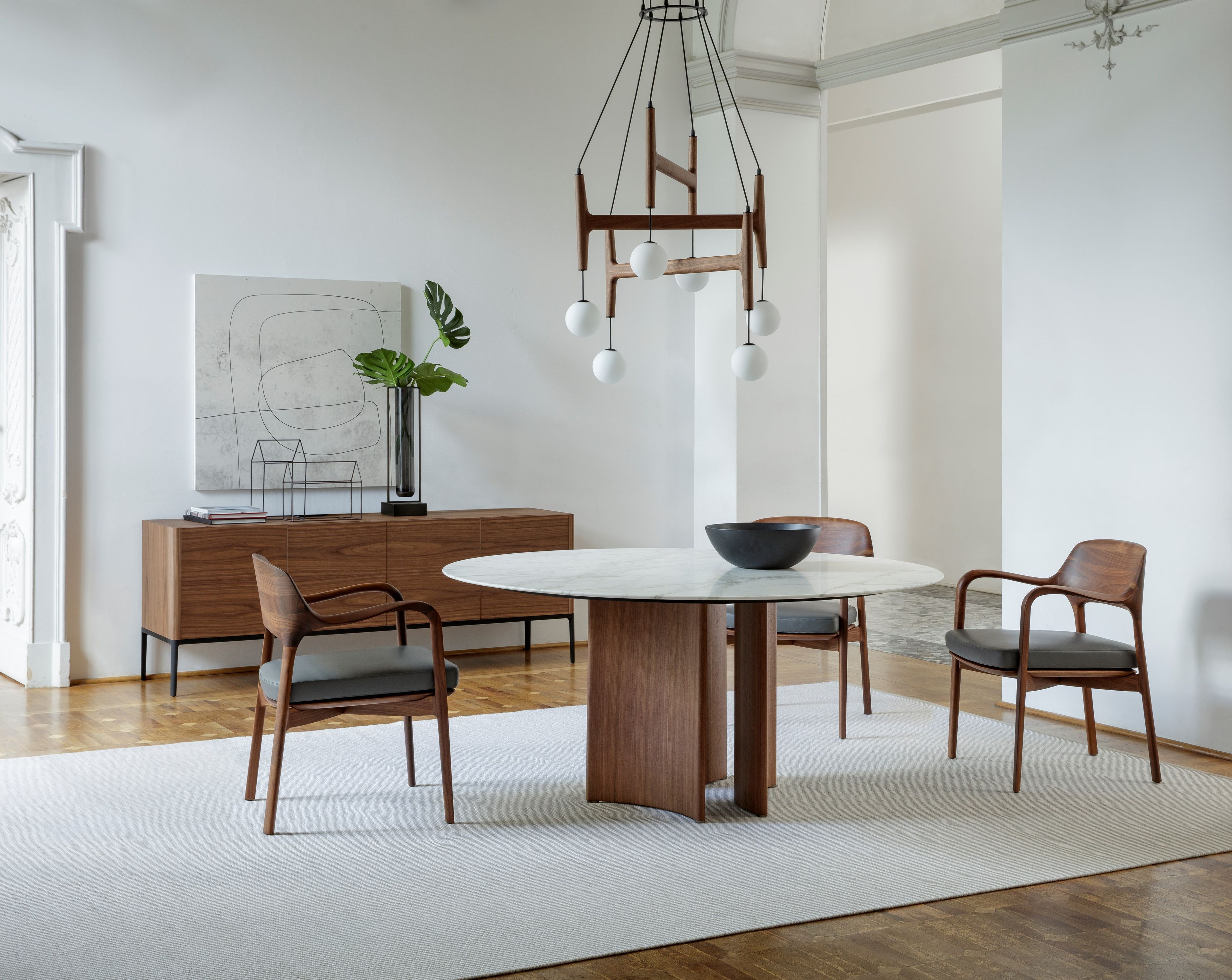 TWENTY Round Calacatta marble table and canaletta walnut base By Porada ...