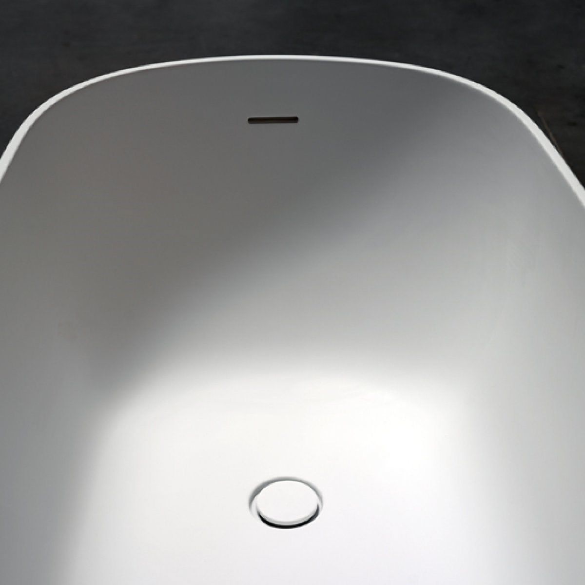 Freestanding oval Solid Surface bathtub ALEXIA COLOR By Blu Bleu