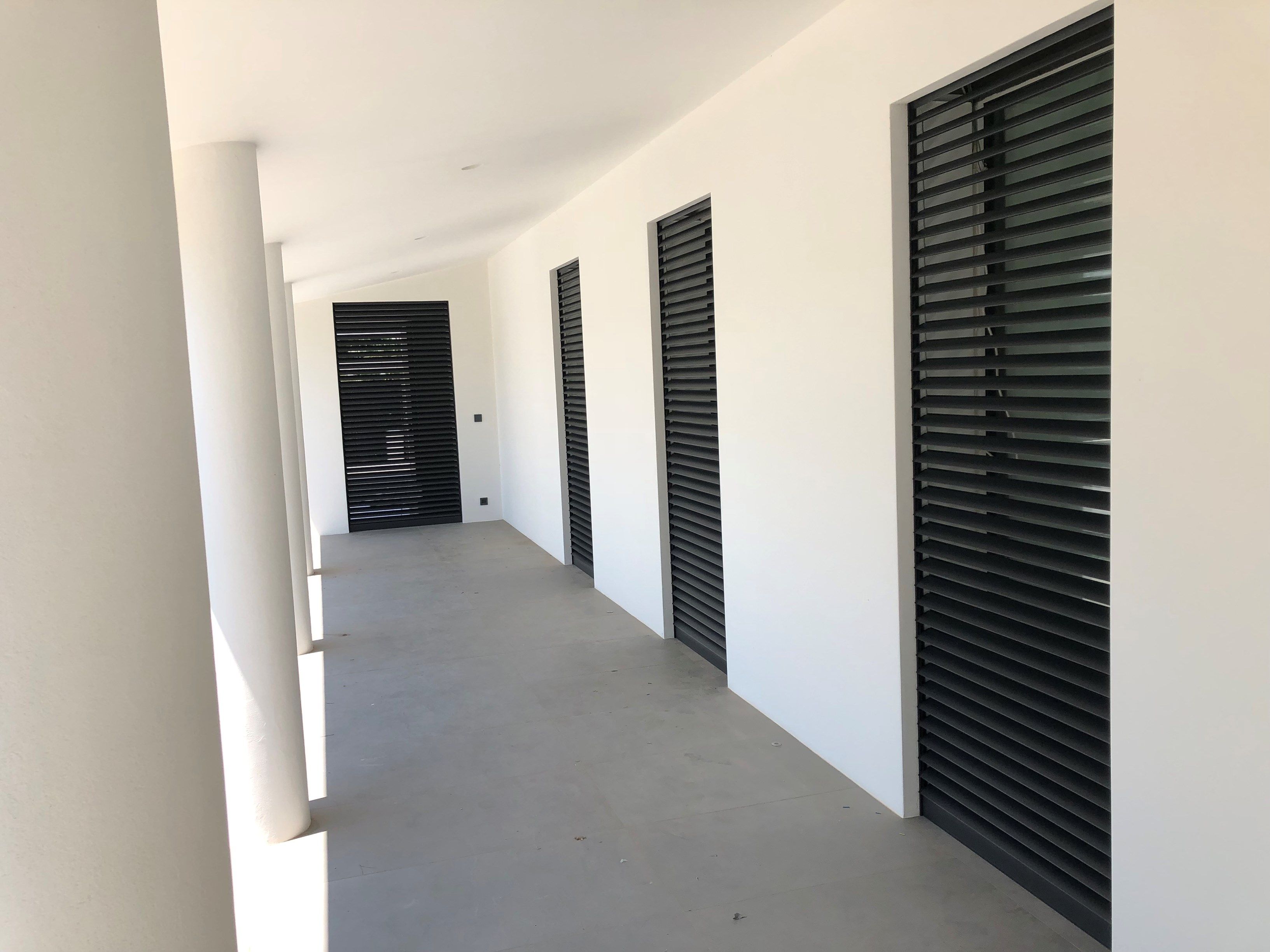 Aluminium roller shutter with adjustable slats ALIKA By Kikau