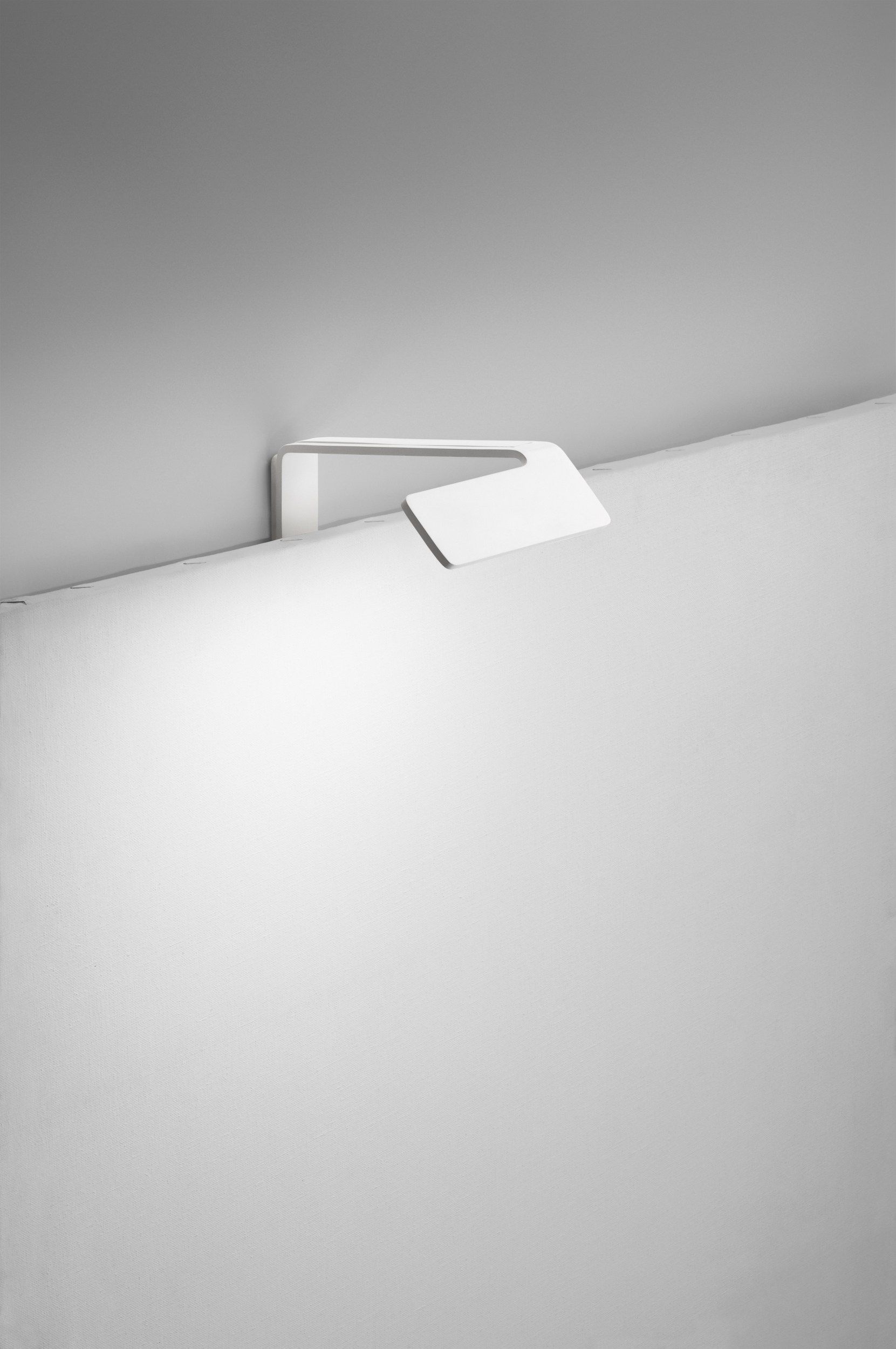 LED wall lamp ALPHA 7950 By Vibia design Ramos&Bassols