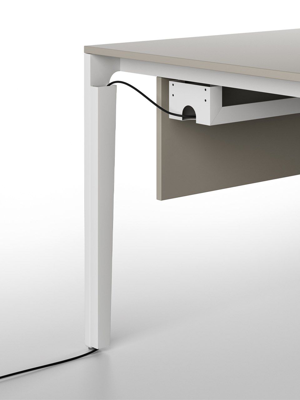 ALPLUS Rectangular wooden office desk By FREZZA | design Marco Zito