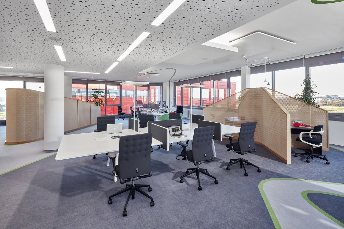 ALUMINIUM CHAIR EA 104 Swivel fabric chair with 4-spoke base with ...