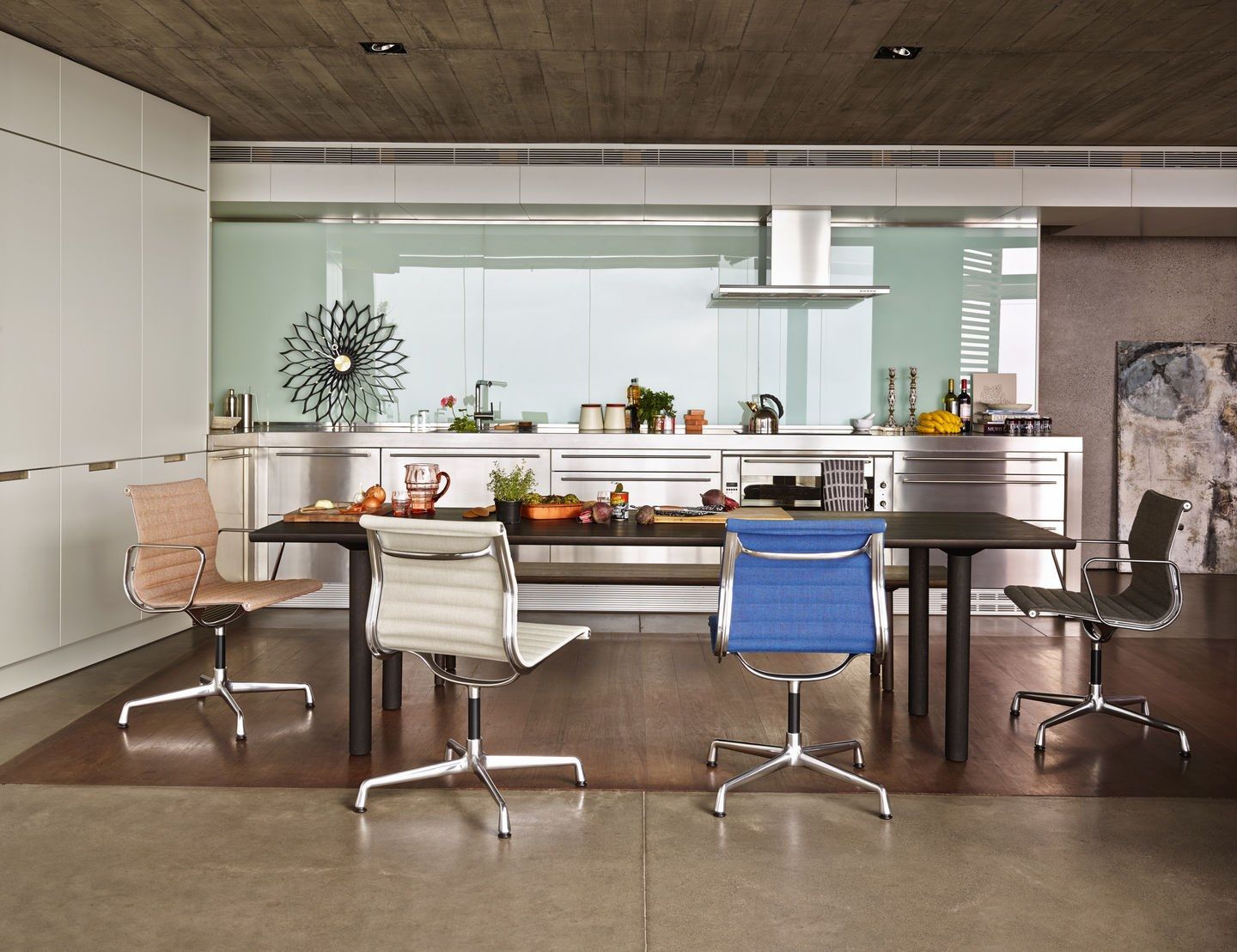 ALUMINIUM CHAIR EA 104 Swivel fabric chair with 4-spoke base with ...