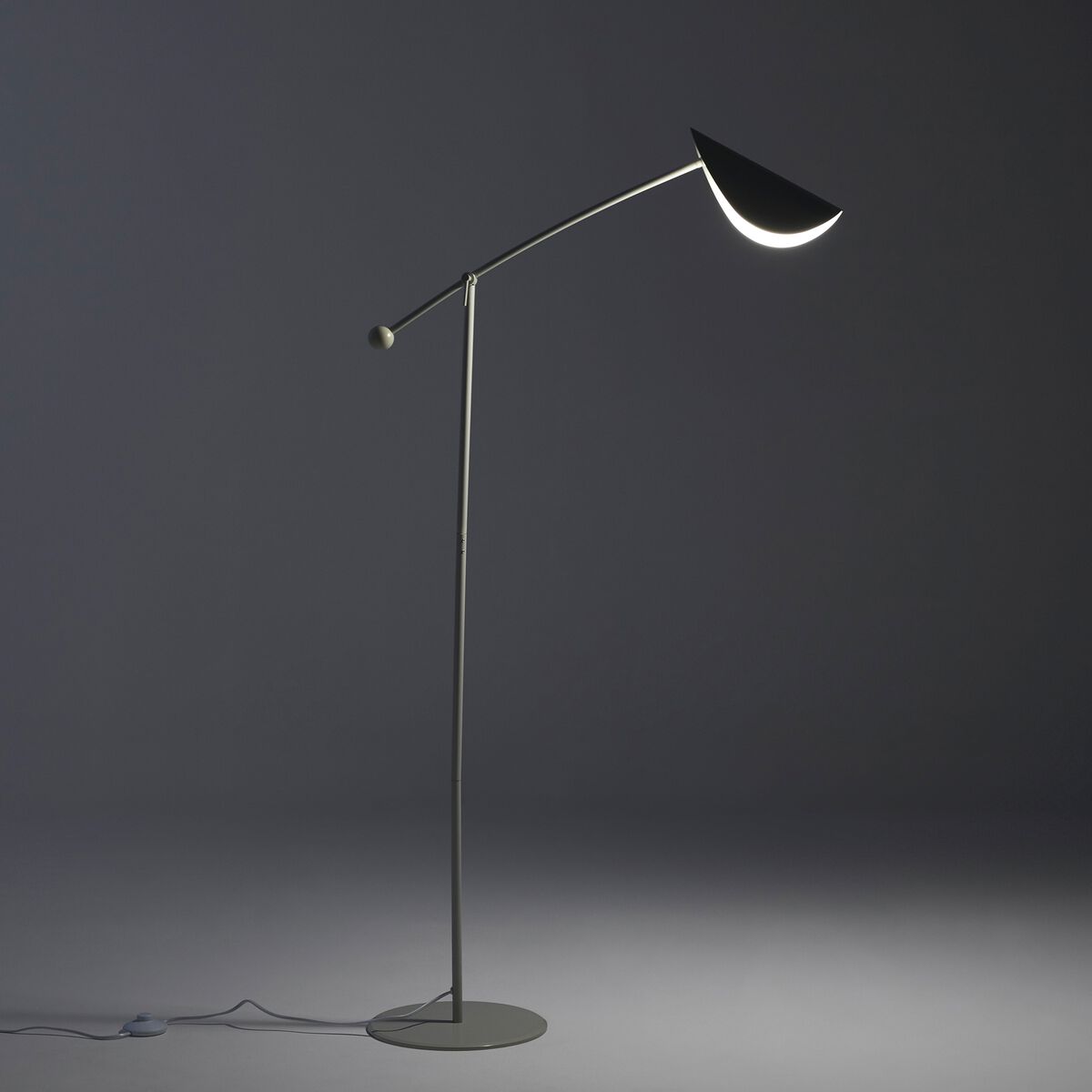FUNAMBULE Floor lamp By AMPM
