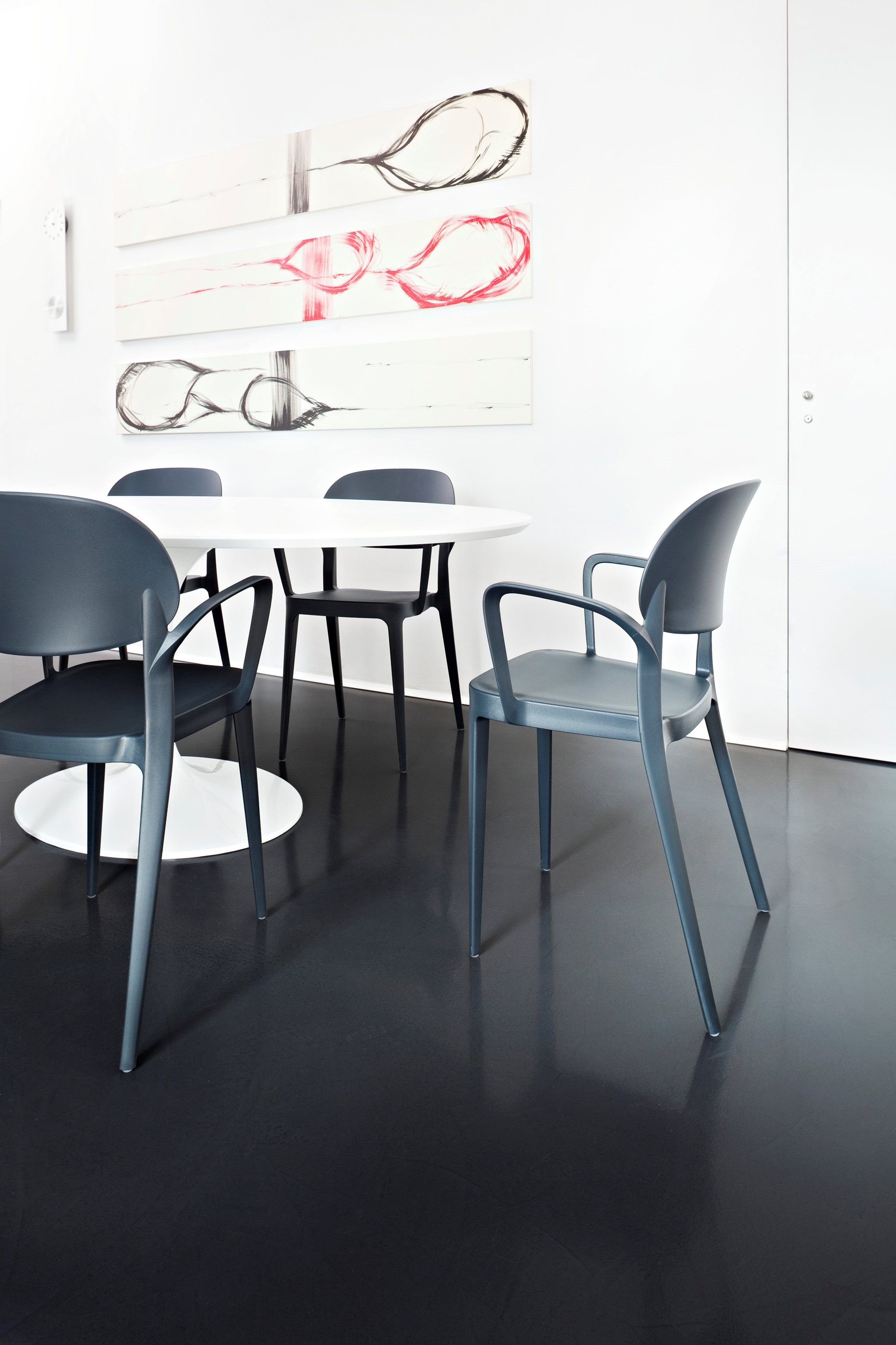 AMY Stackable technopolymer chair By ALMA DESIGN | design Valerio Sommella