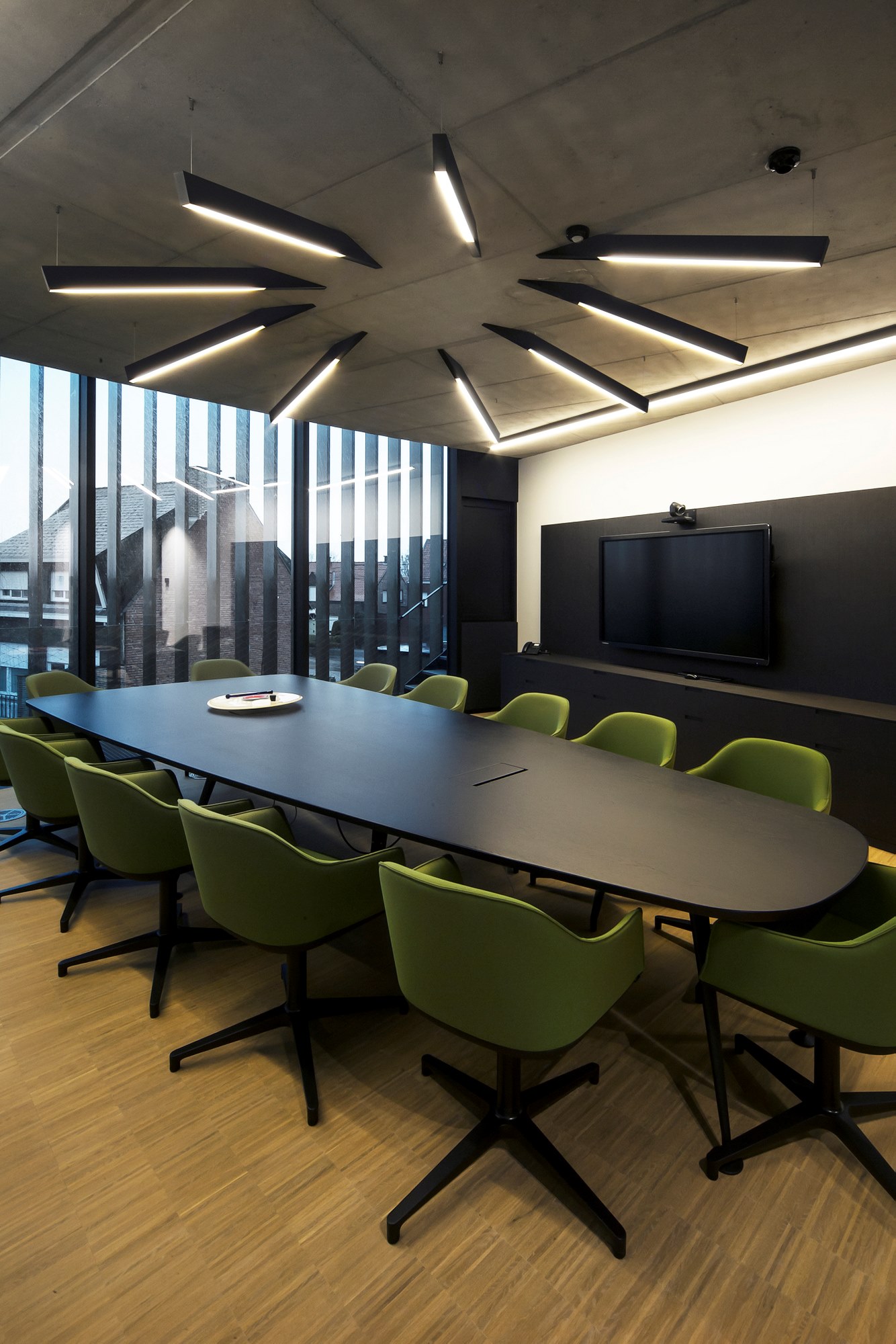 ANGLE BEAM LED aluminium ceiling lamp By Dark | design Anthony Boelaert
