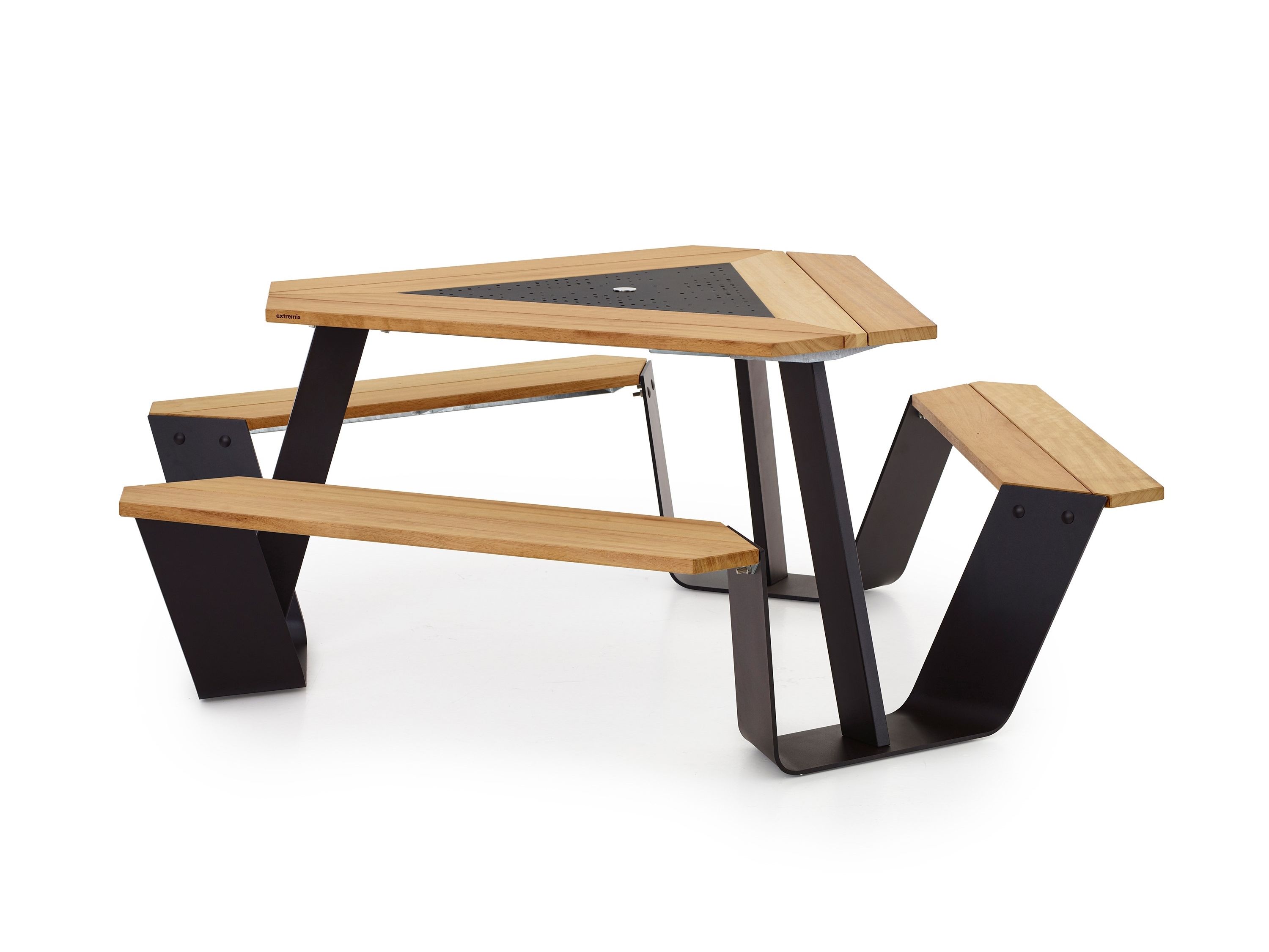 ANKER | Powder coated steel picnic table By Extremis
