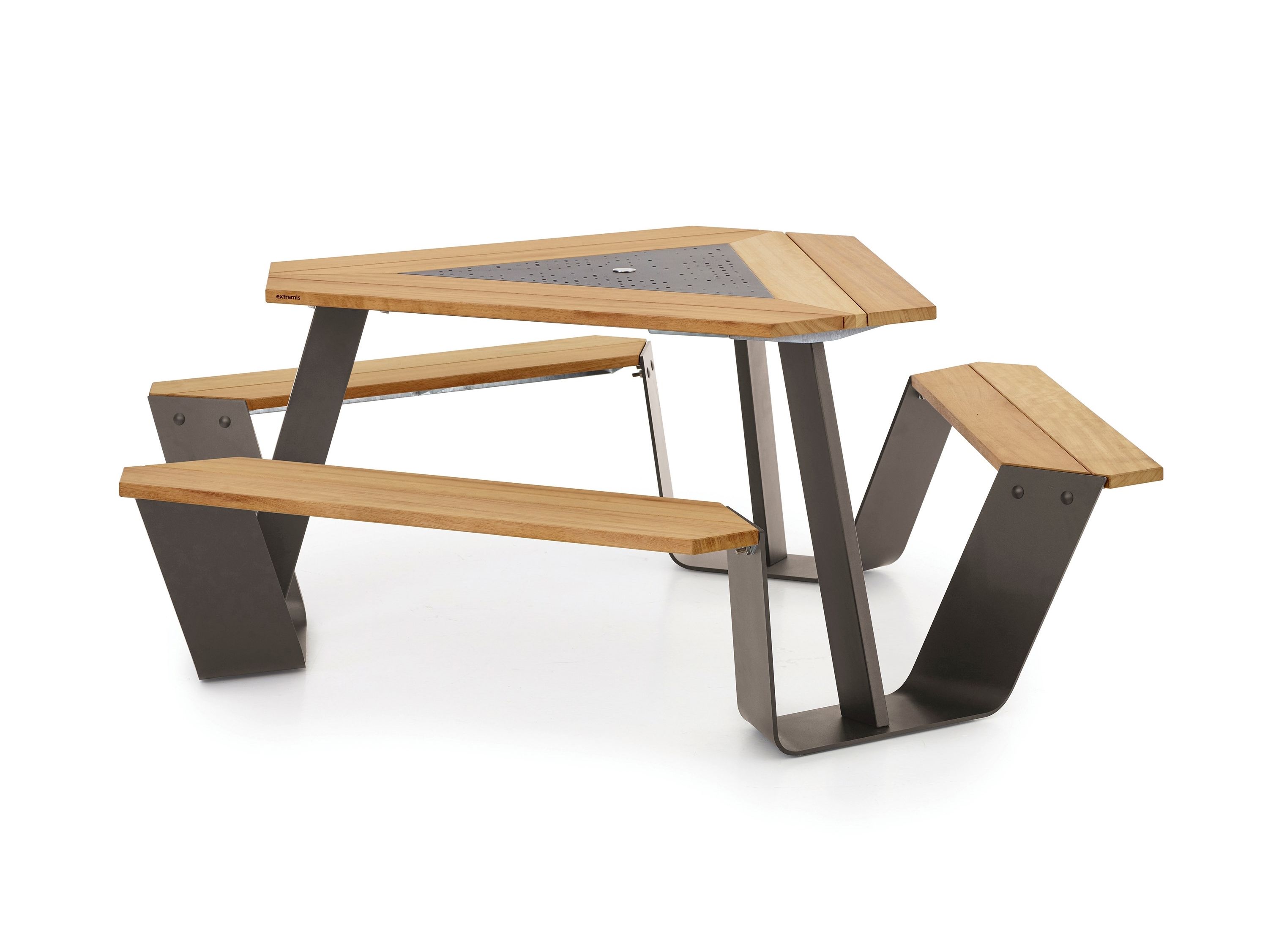 ANKER | Powder coated steel picnic table By Extremis