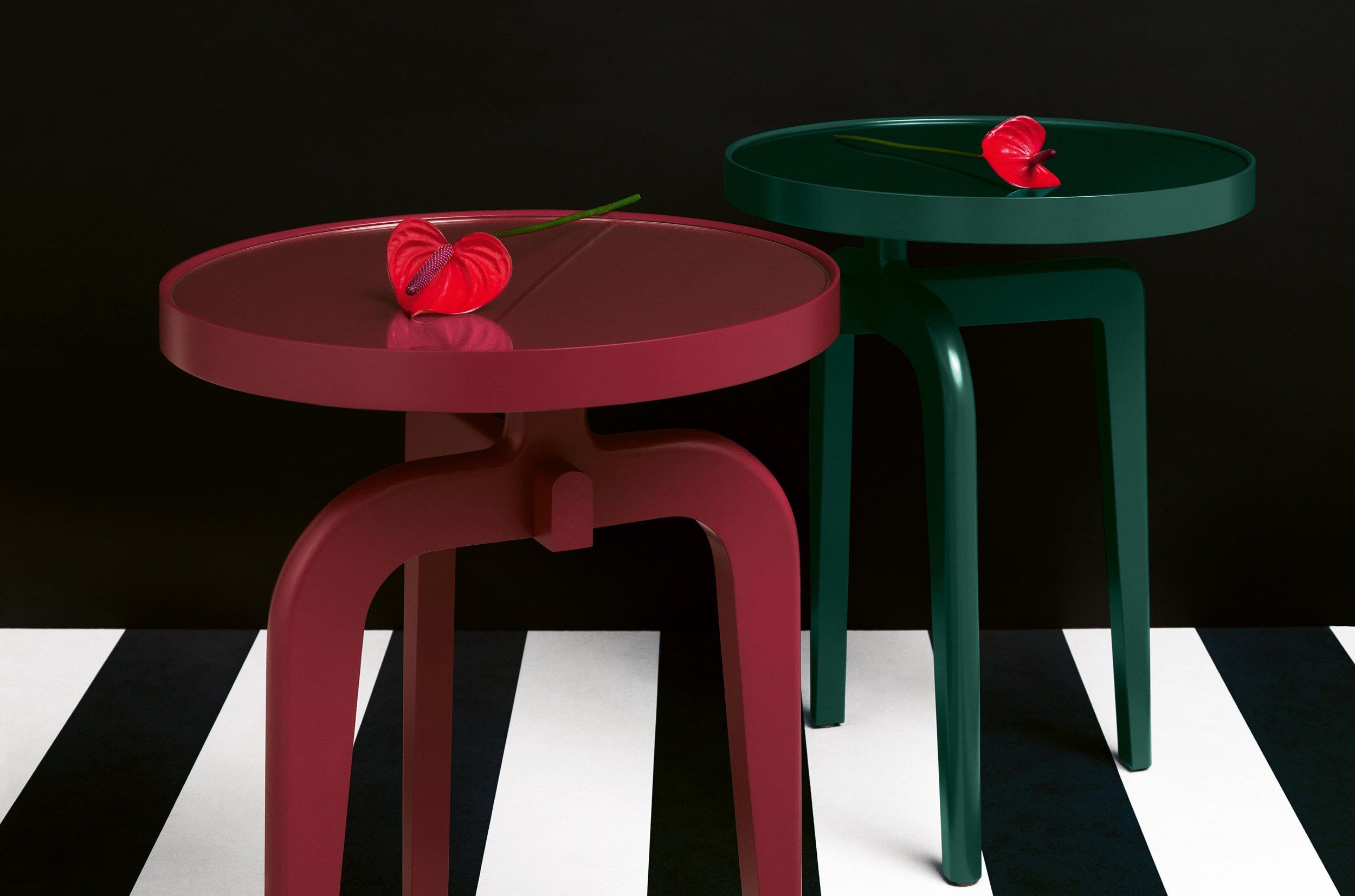 ANT coffee table By Schönbuch