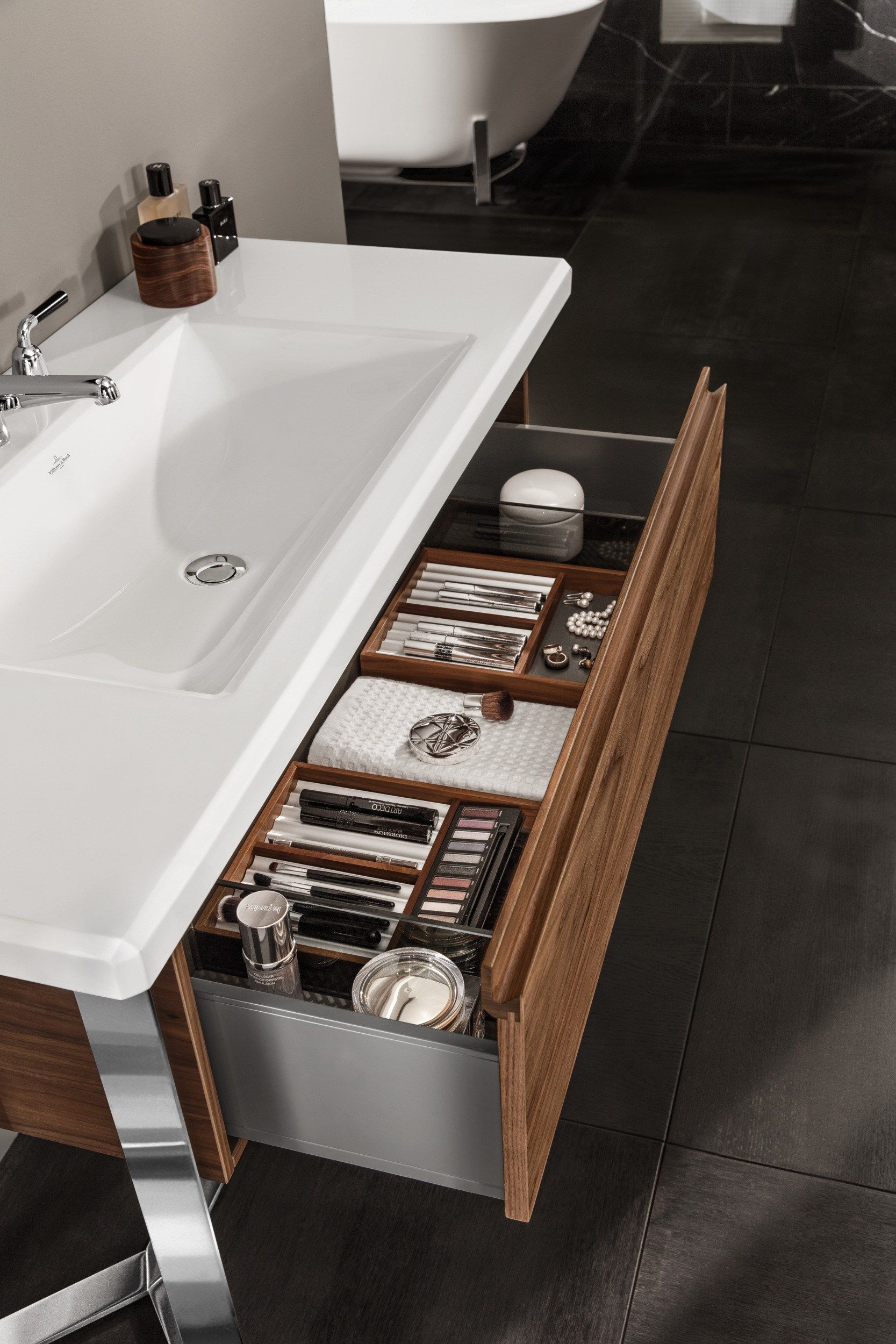 ANTHEUS | Meuble sous-vasque en bois Collection Antheus By Villeroy ...