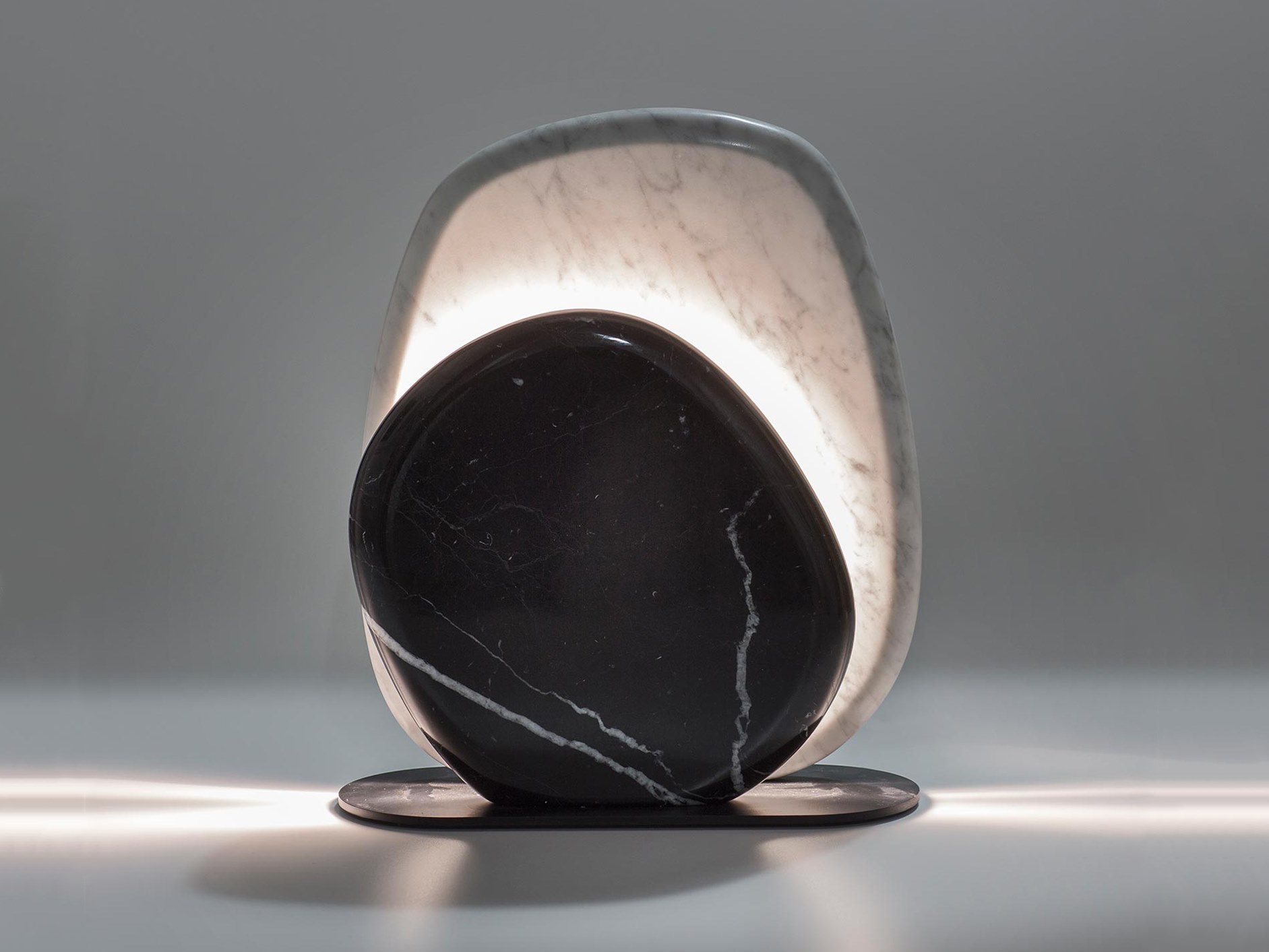 Lampada da tavolo o pavimento con dimmerazione touch ANTUMBRA By ...