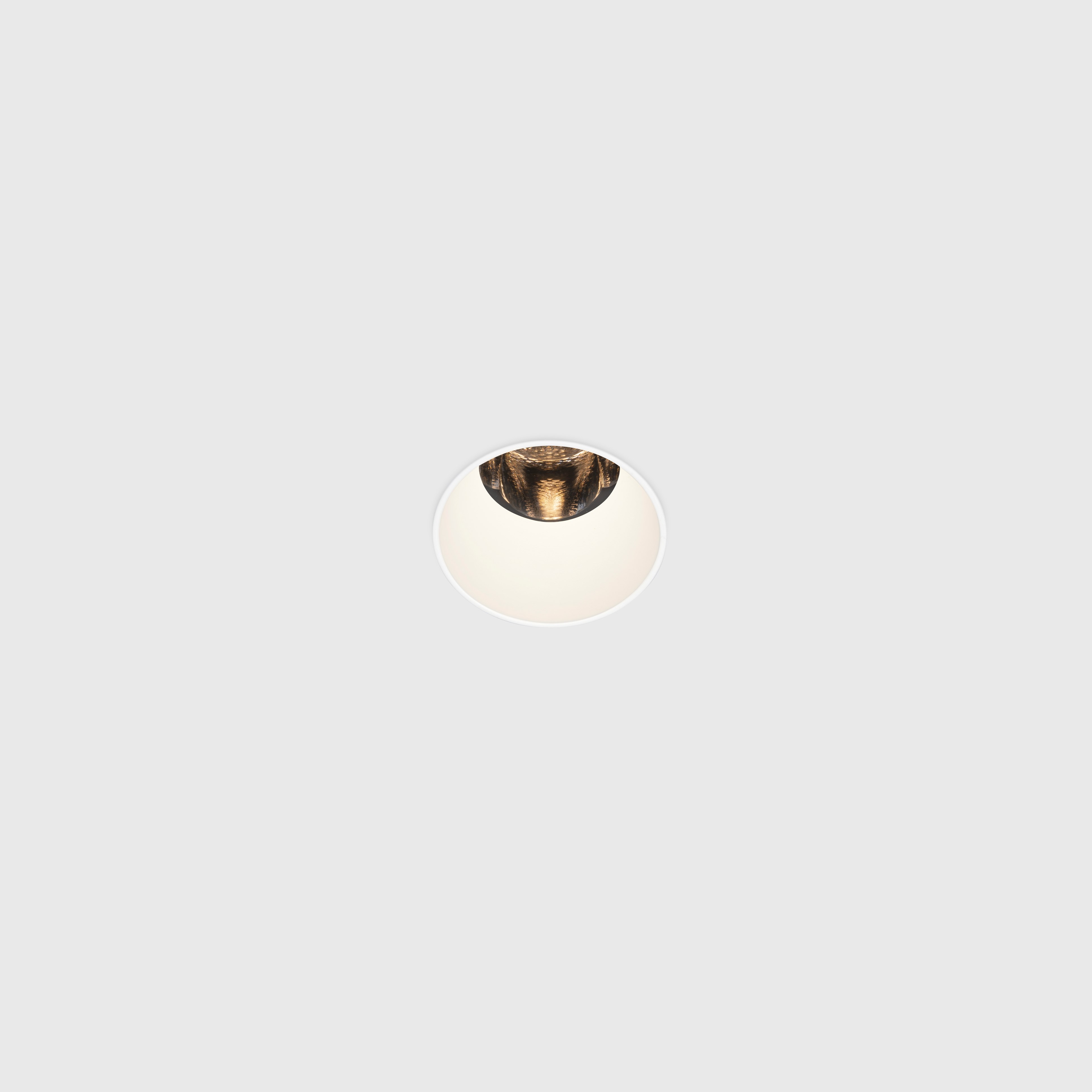 APLIS IN-LINE 60 Spotlight By Kreon | design Kristof Pycke