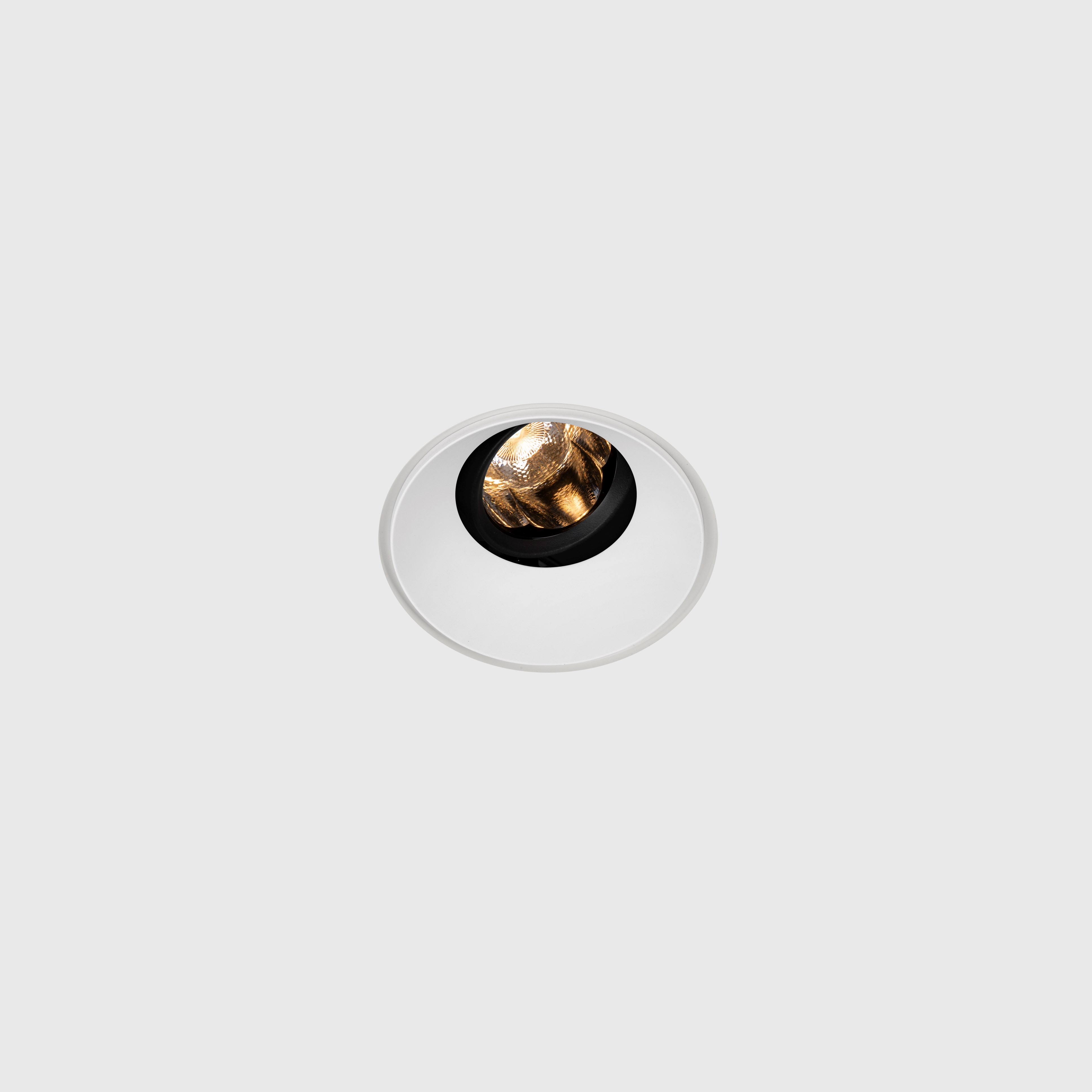 APLIS IN-LINE 80 HE Spotlight By Kreon | design Kristof Pycke